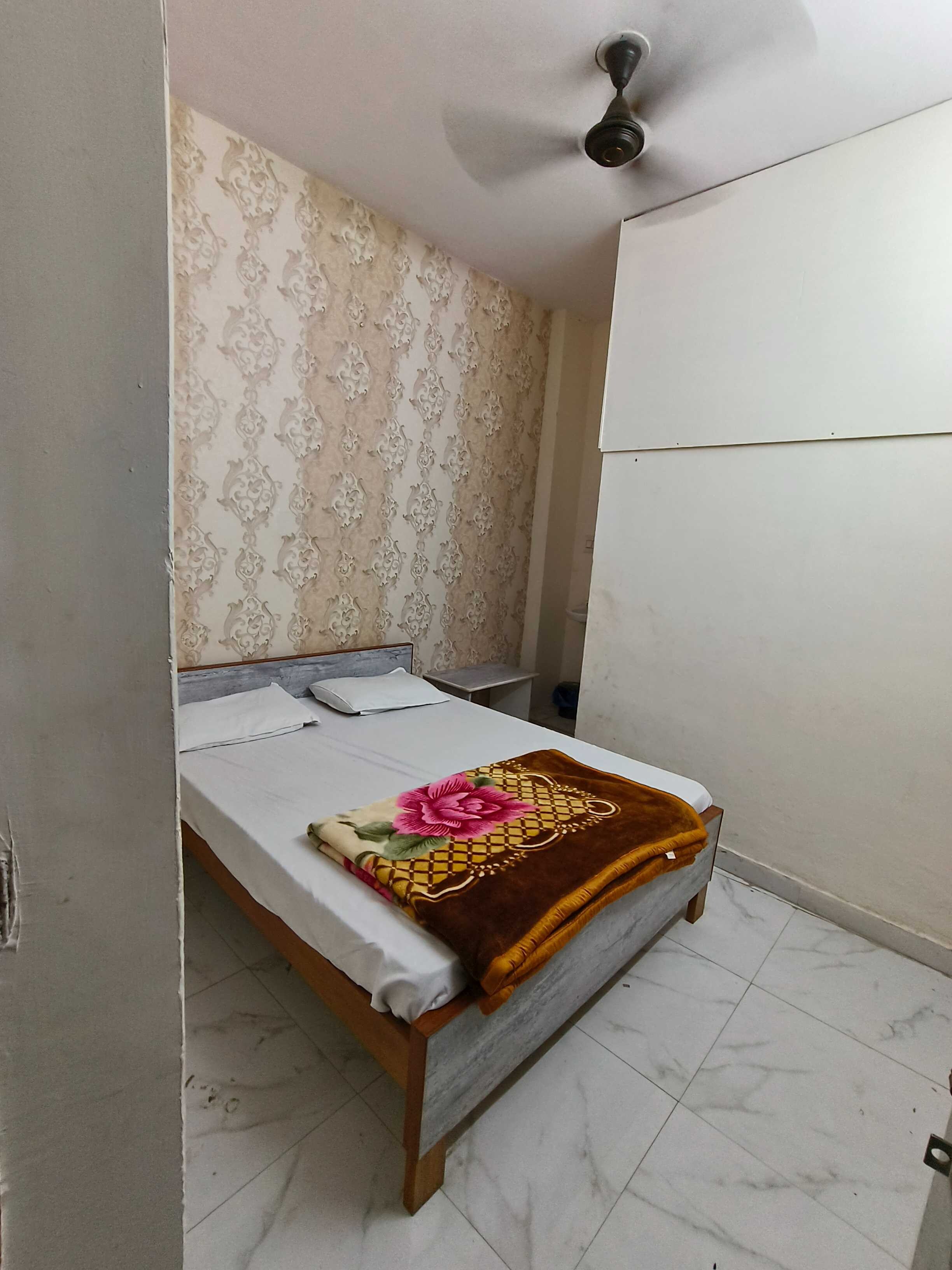 POP 81465A Rainbow Guest House , POP Jodhpur, Book @ ₹1095 - OYO