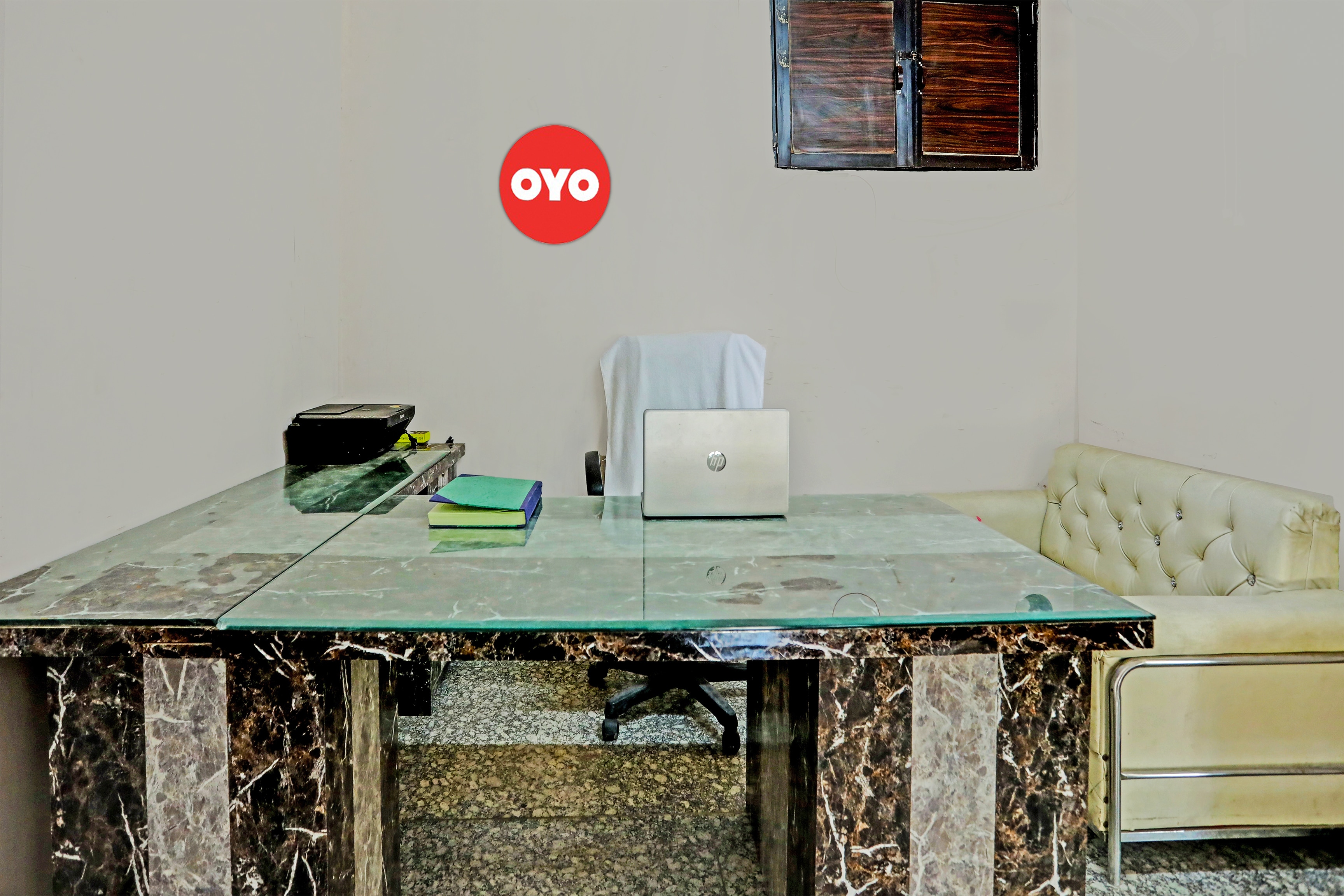 Hotel O Flagship Krishna Galaxy, Flagship Kanpur, Book @ ₹992 - OYO
