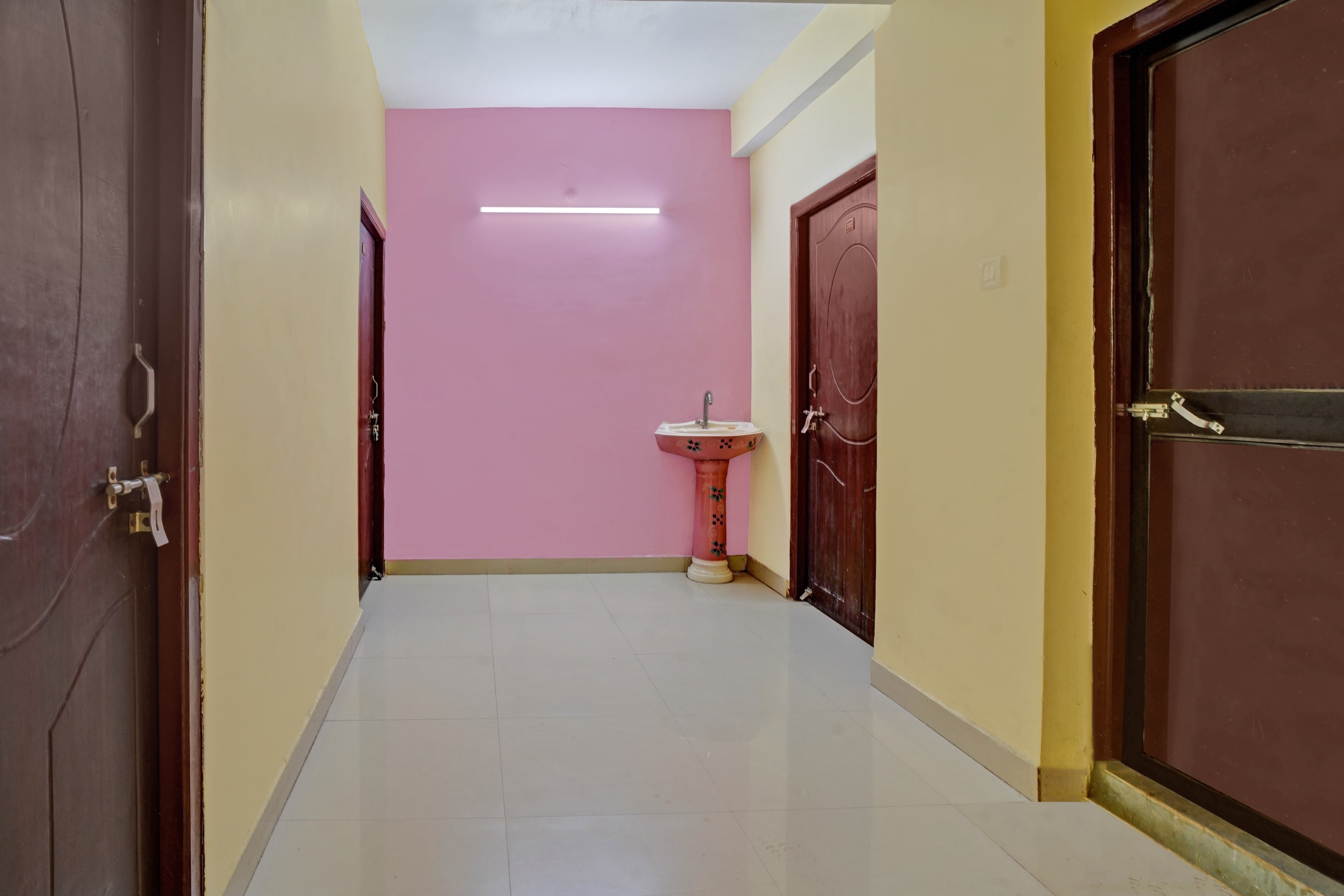 Hotel O Welcome 24x7, Flagship Patna, Book @ ₹862 - OYO