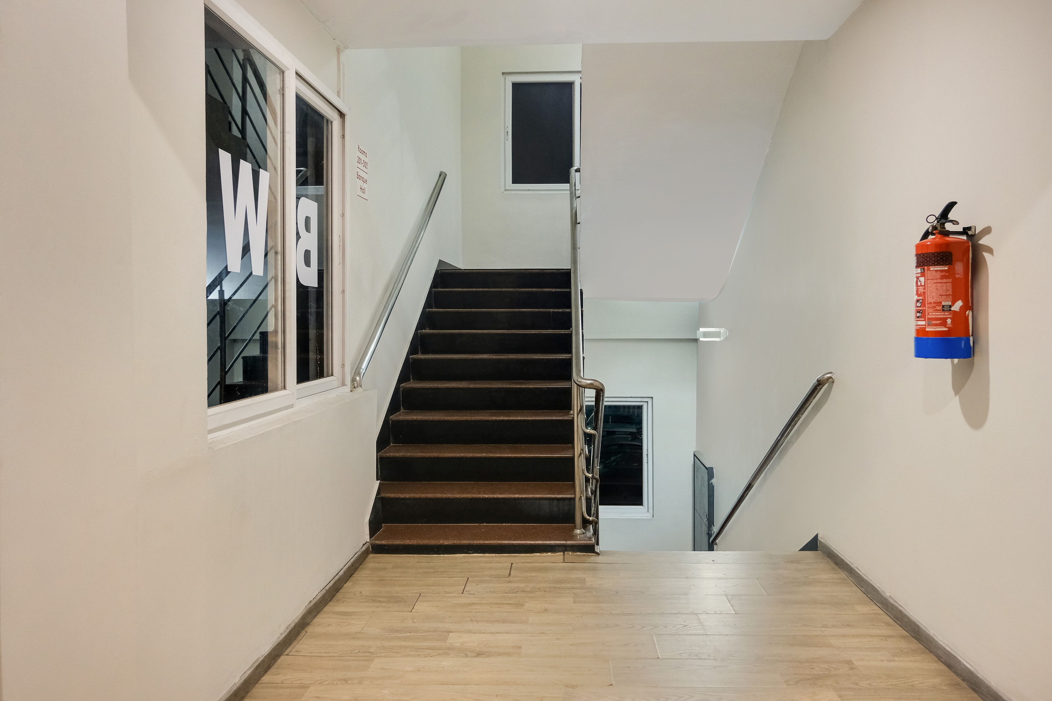 Townhouse 1439 The B&W Motel, Townhouse Visakhapatnam, Book @ ₹874 - OYO