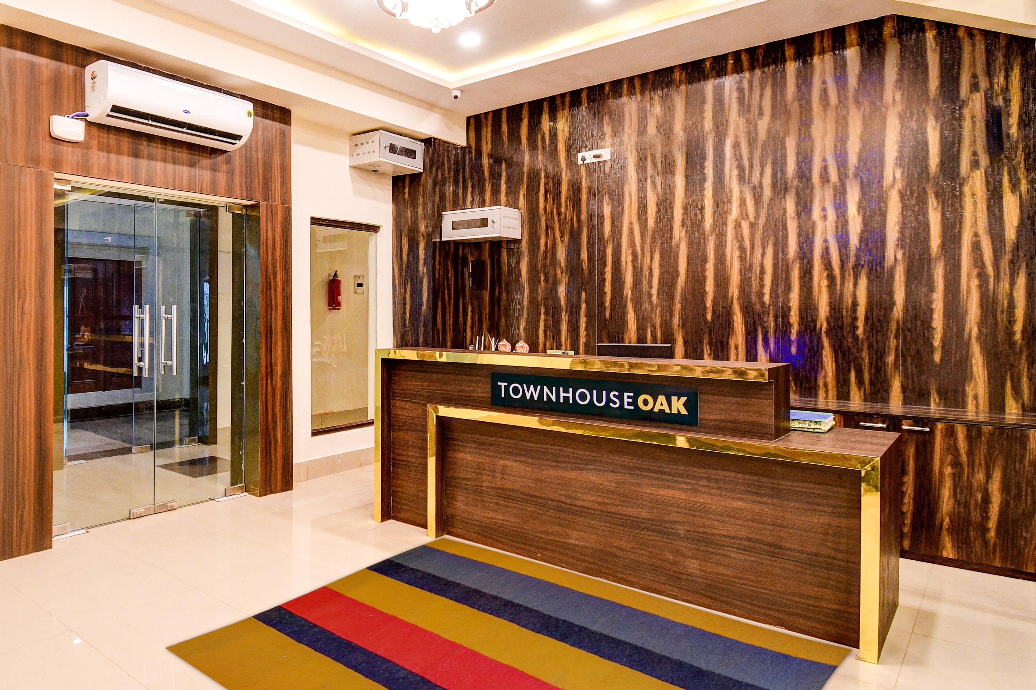 Palette - The Grand Aryans Hotel, Palette Kolkata, Book @ ₹1608 - OYO
