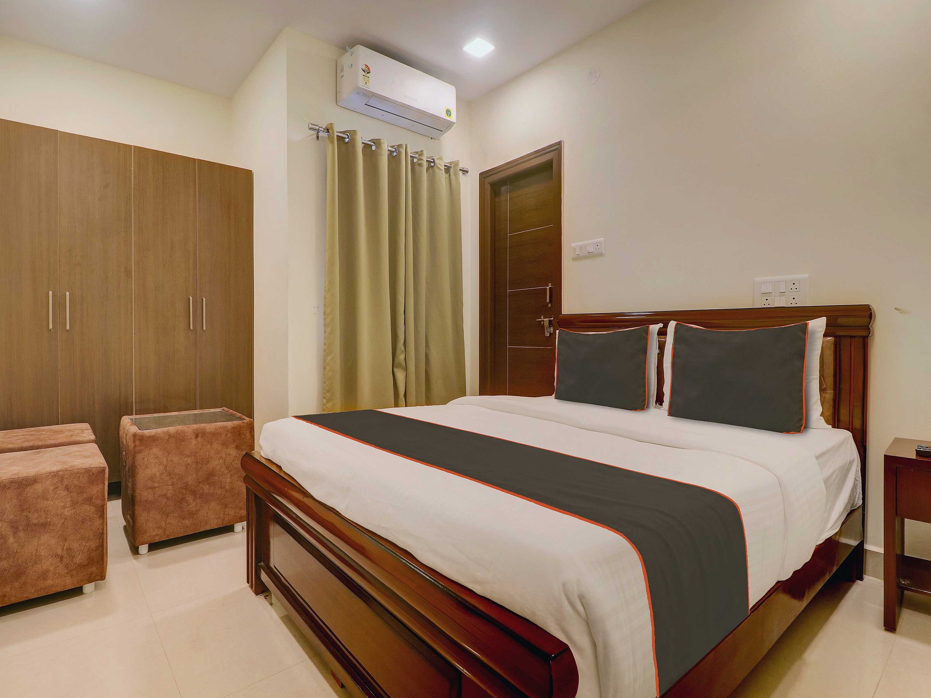 Super Collection O Halcyon Madhapur, Collection O Hyderabad, Book ...