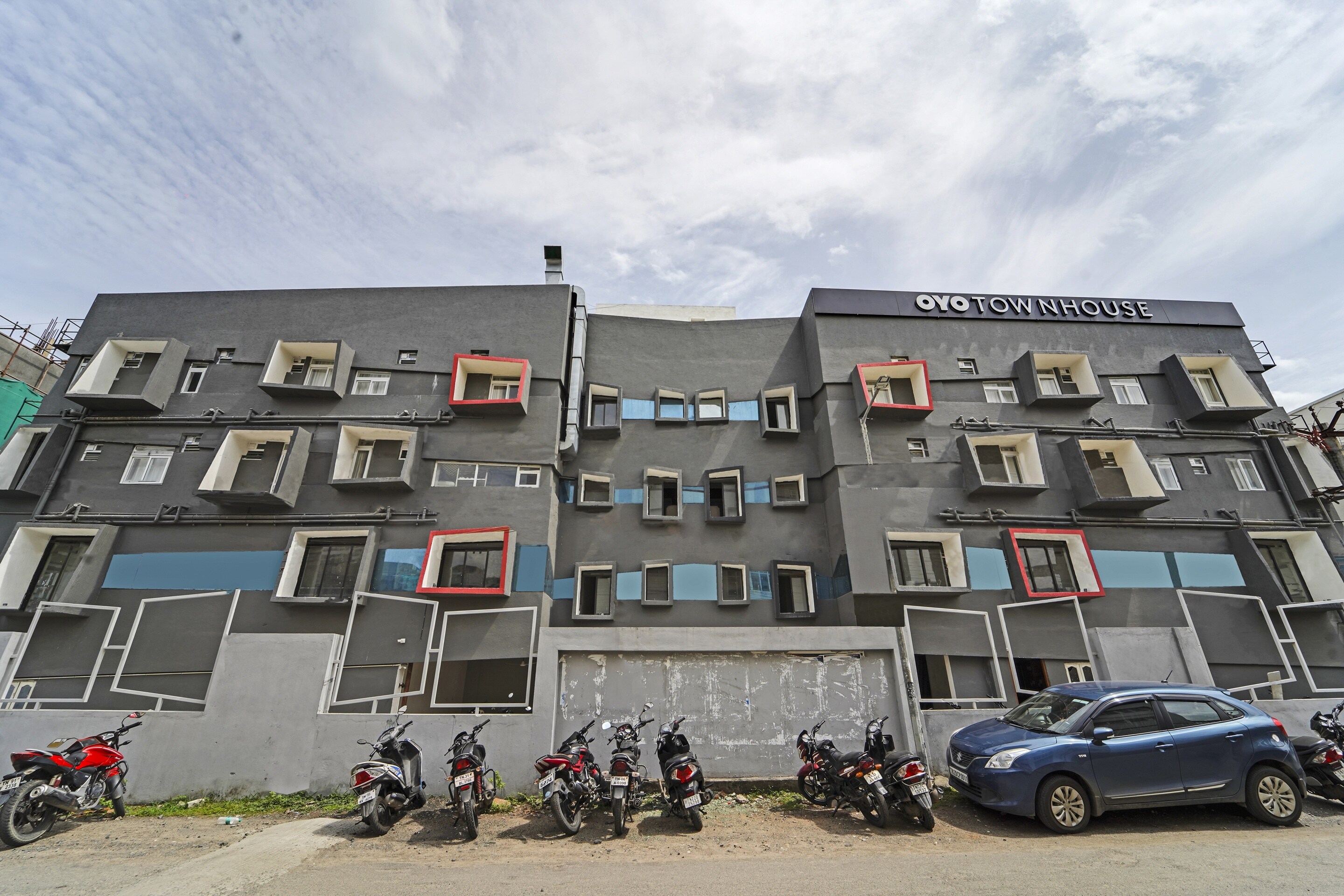 Super Townhouse OMR Perungudi, Townhouse Chennai, Book @ ₹1832 - OYO