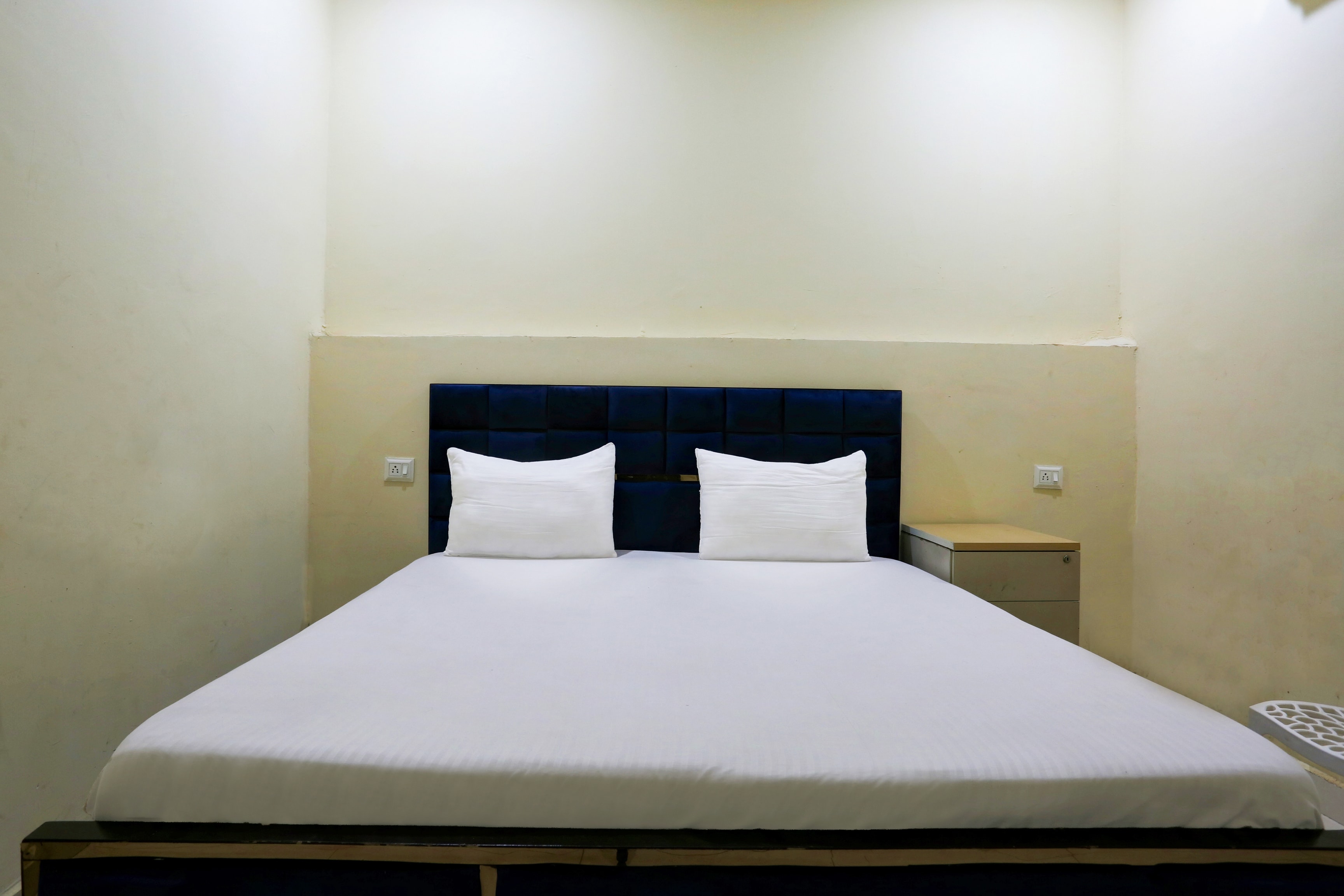 Hotel O Hello Home Hotel, OYO Rooms Sonipat, Book @ ₹684 - OYO