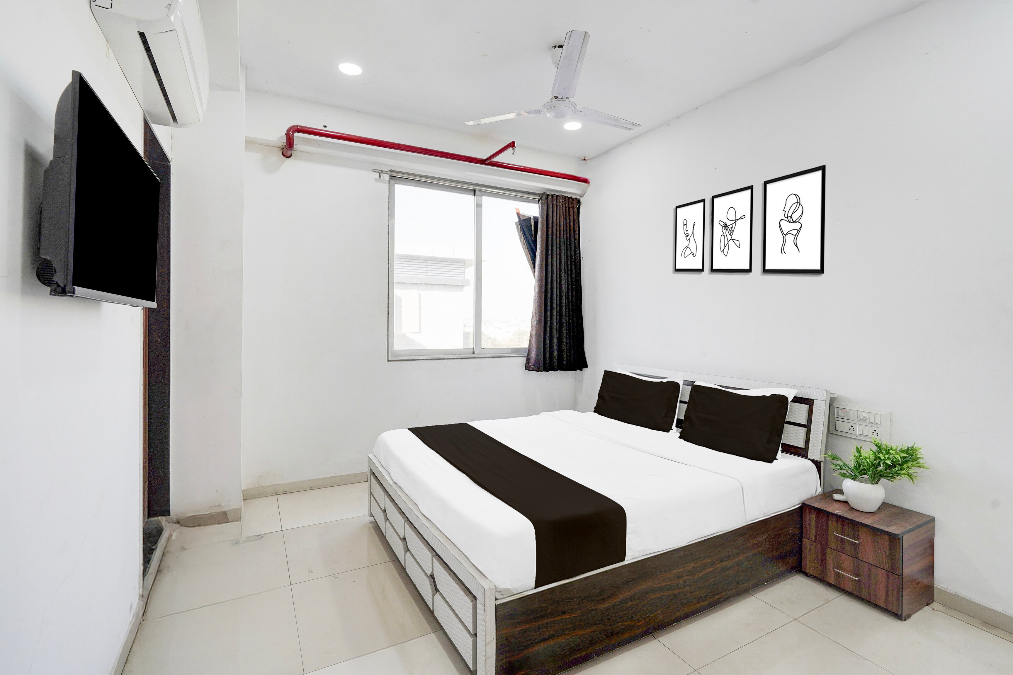 Hotel O Adajan Formerly Blueberry Rooms, Flagship Surat, Book @ ₹1243 - OYO