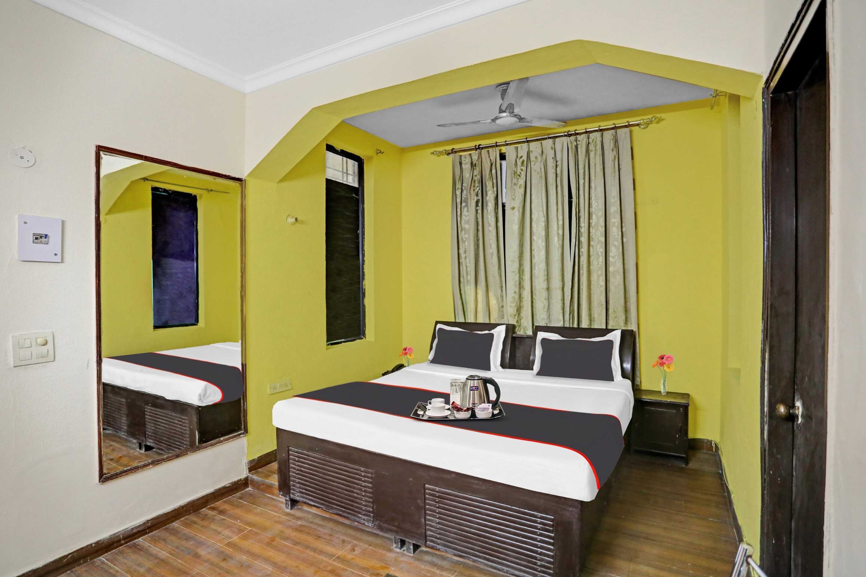 OYO Hotel Noida Stay , POP Noida, Book @ ₹1095 - OYO