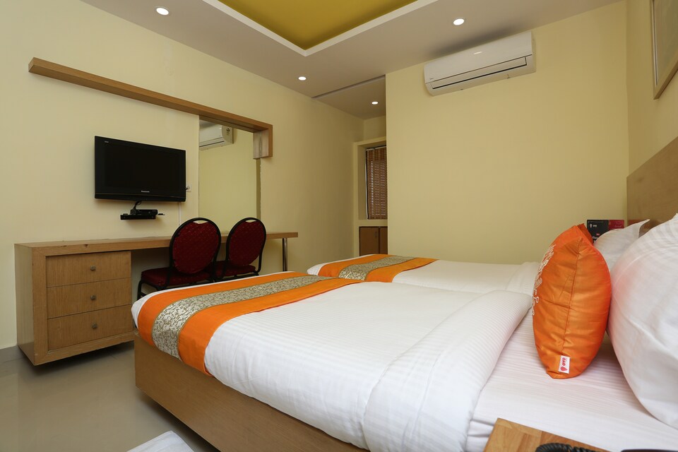 OYO 1718 Hotel Halcyon Suites, OYO Rooms Hyderabad, Book @ ₹1067 - OYO