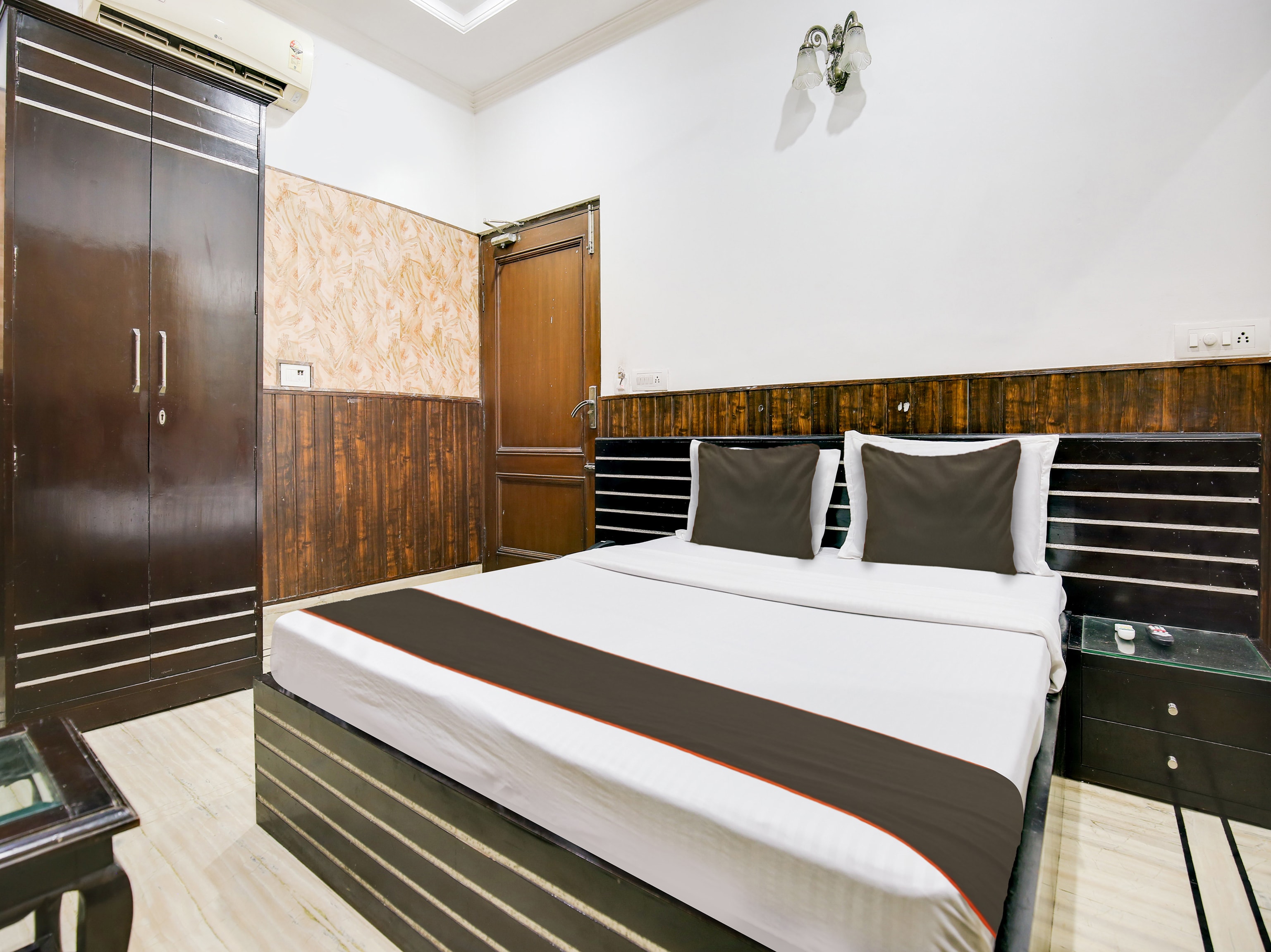 Collection O Radis Inn, Collection O Karnal, Book @ ₹781 - OYO