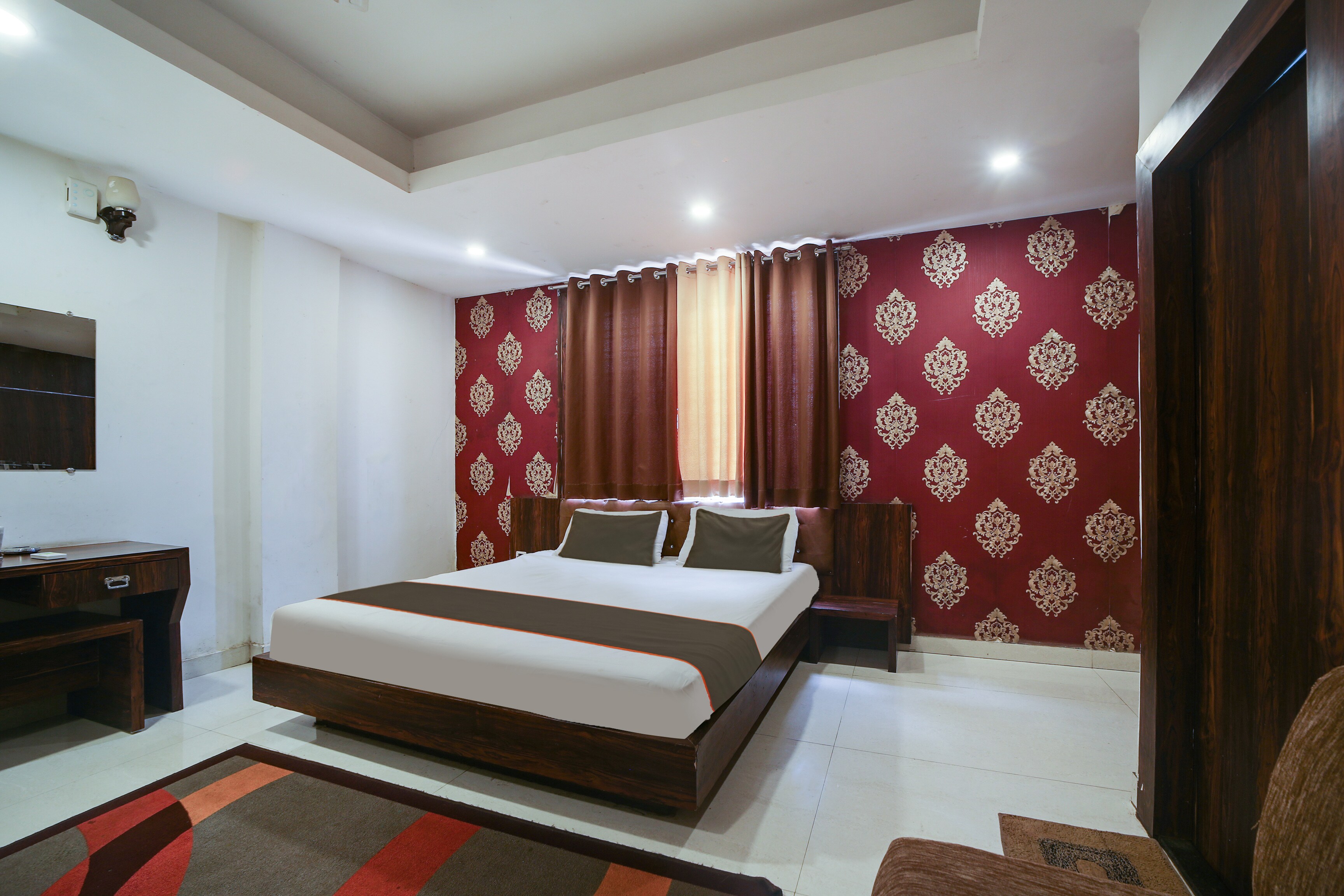 Hotel O Ocean Pearl, Flagship Bhopal, Book @ ₹1326 - OYO