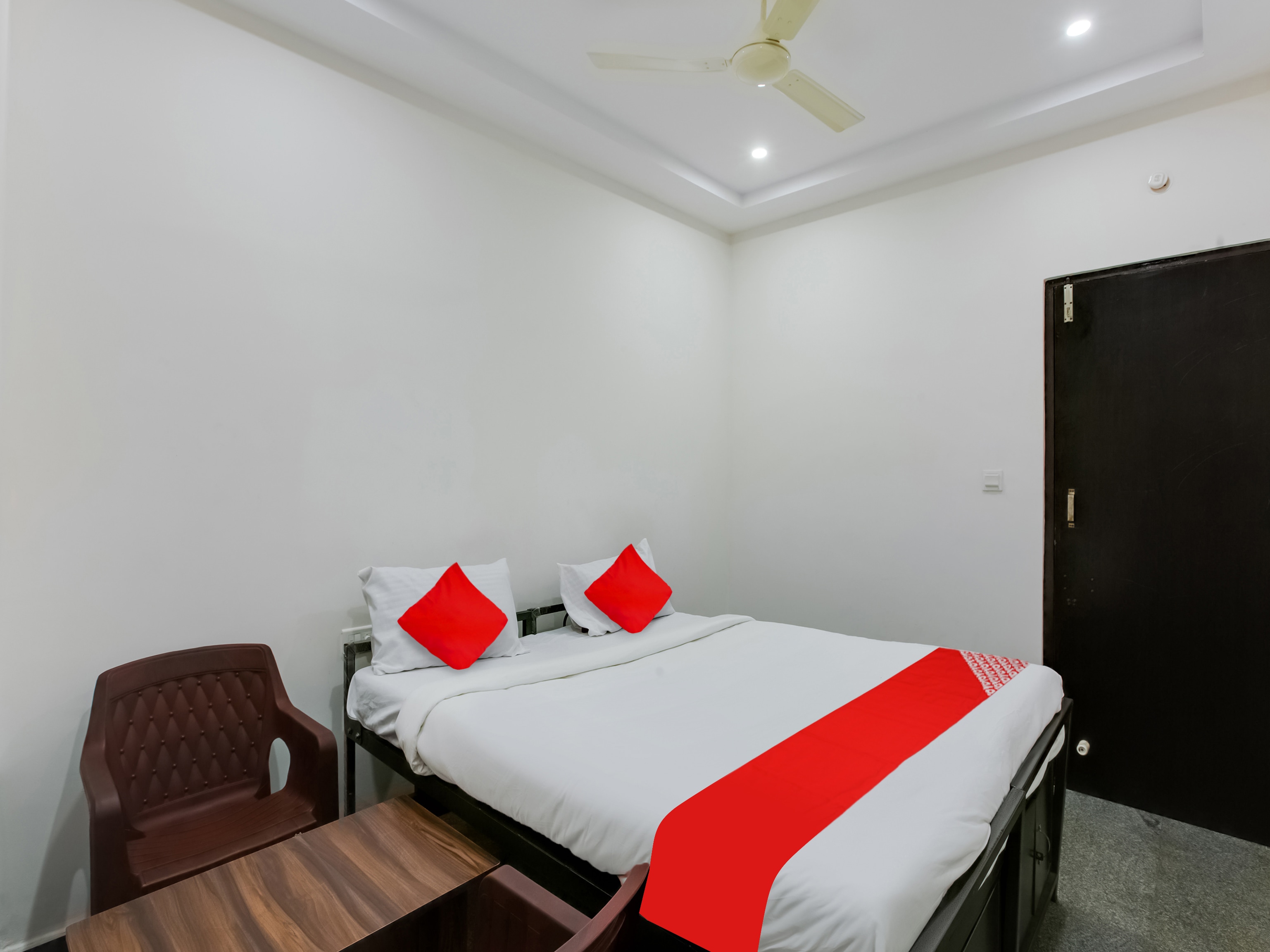 Hotel O Manjushree Boarding & Lodging nearby Dr.BR Ambedkar Stadium ...