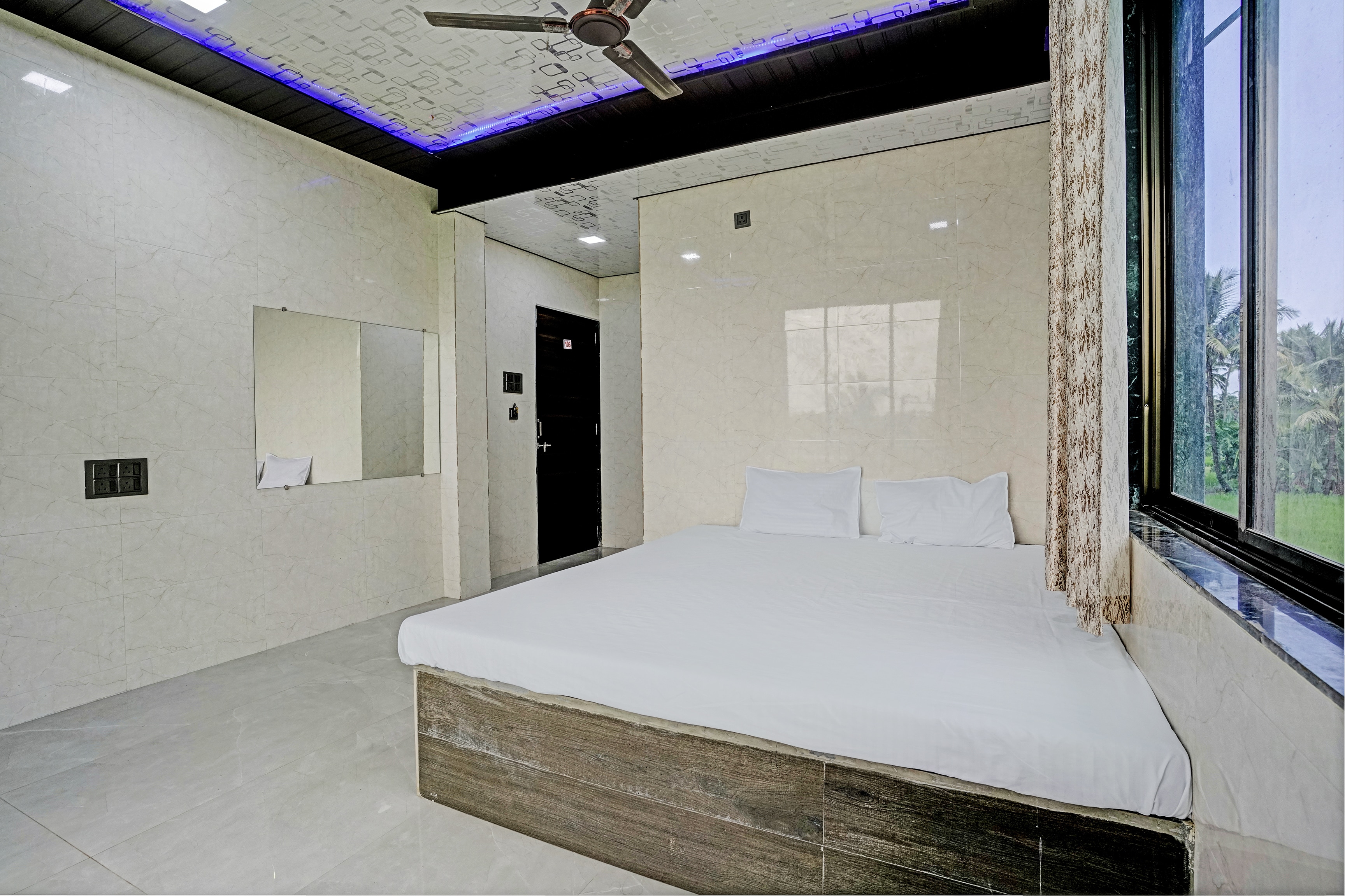 SPOT ON Relax Farm House, SPOT ON Mumbai, Book @ ₹1284 - OYO