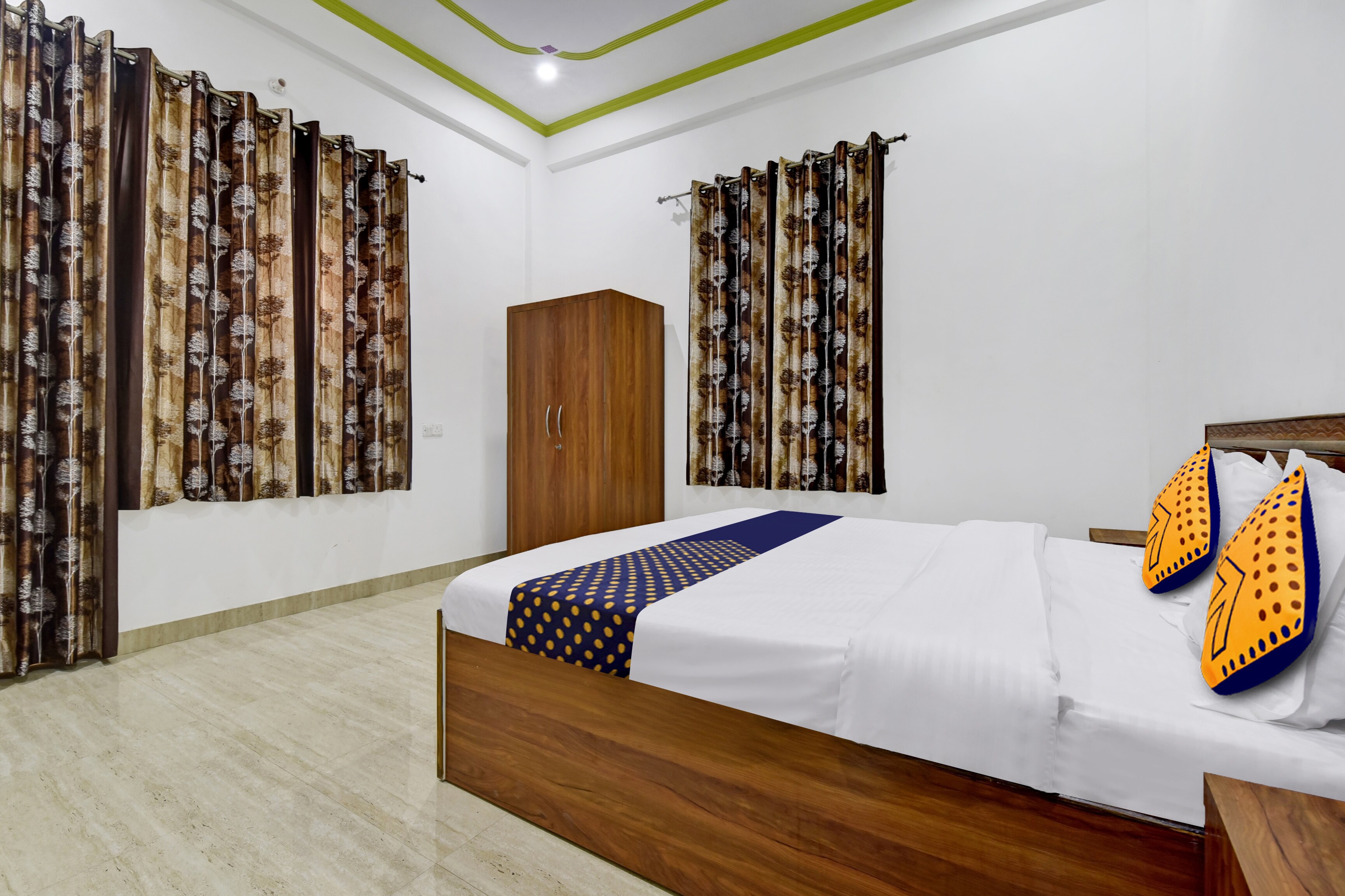 Hotel O Blue Moon Palace, Home Jaipur, Book @ ₹1028 - OYO