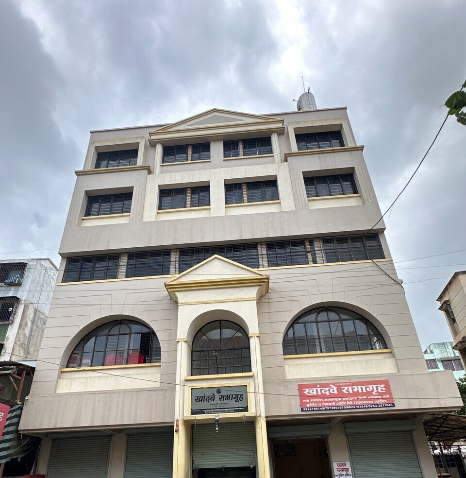 SPOT ON Ram Palace, SPOT ON Nashik, Book @ ₹1017 - OYO