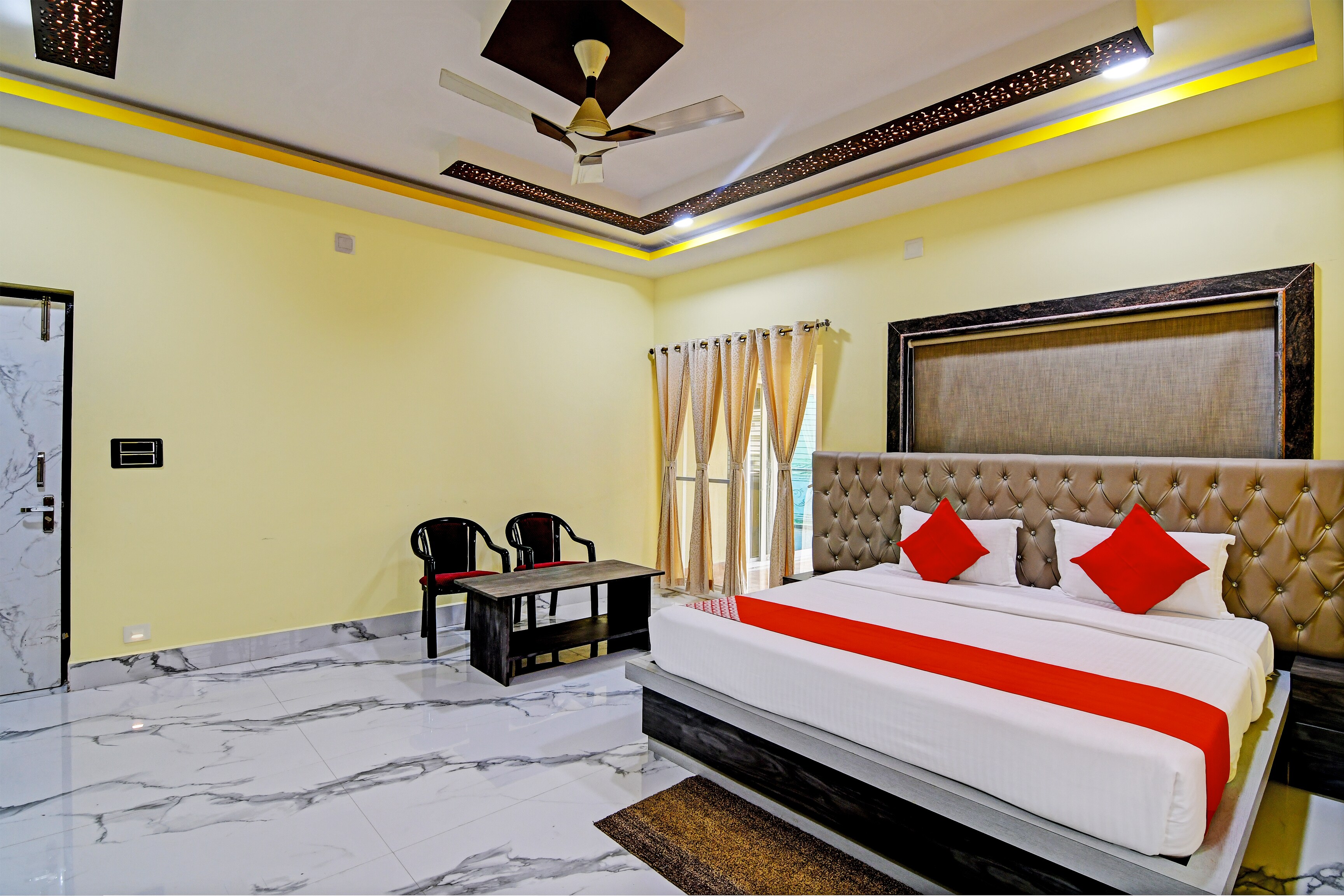 OYO Flagship Sri Sai Palace, Flagship Bhubaneswar, Book @ ₹1131 - OYO