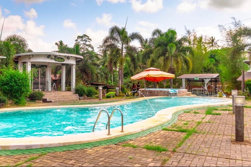 OYO 1005 Patio Buendia Farm Resort And Events Place, OYO Hotels ...