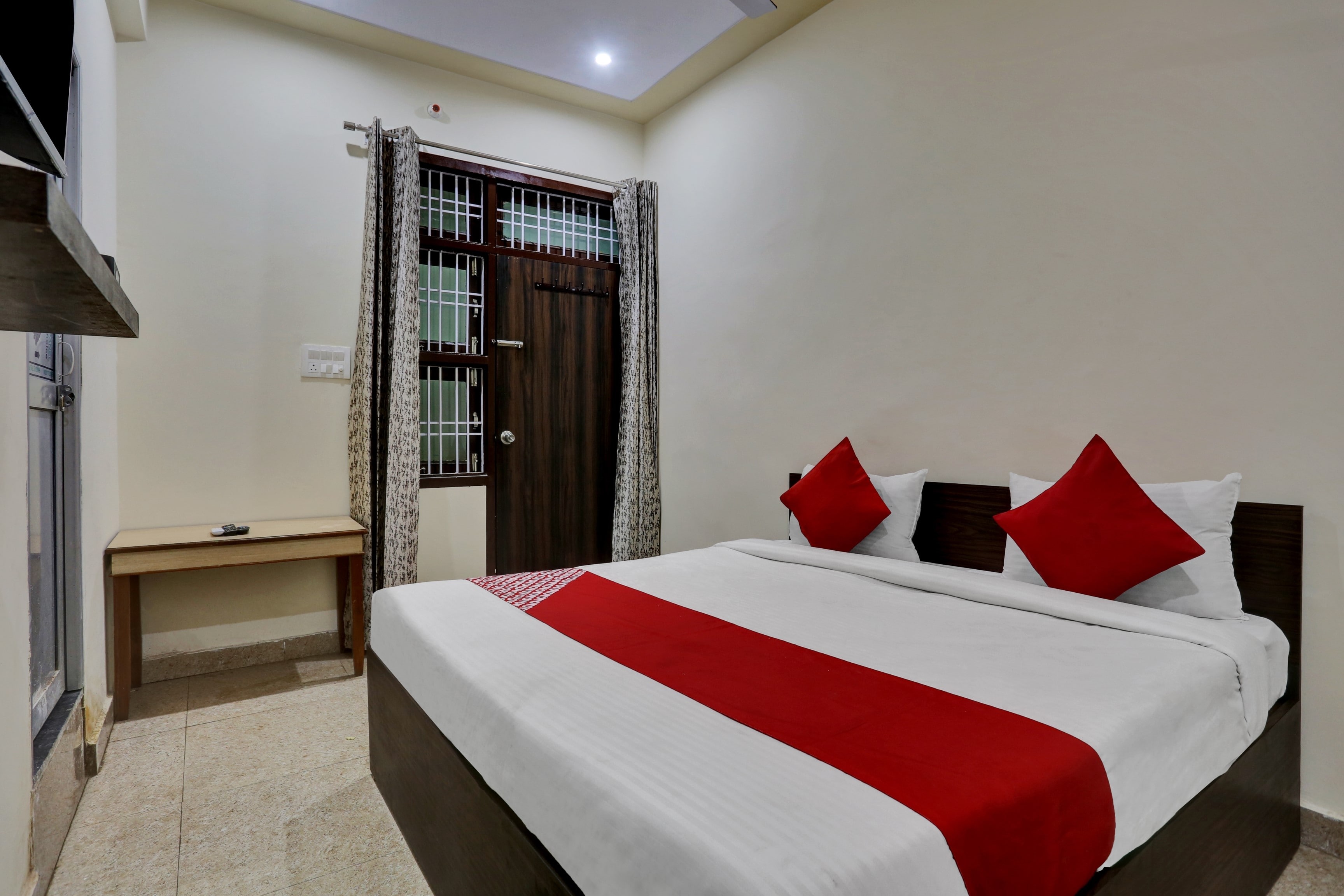 OYO Flagship Hotel Kanha, Flagship Jaipur, Book @ ₹728 - OYO