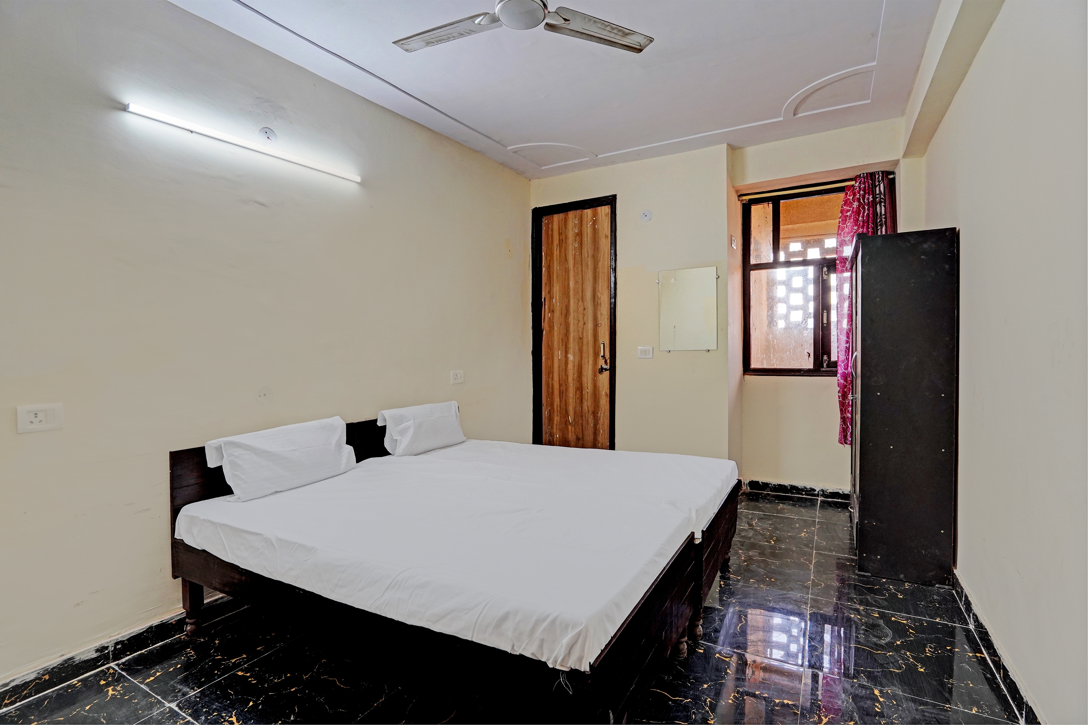 Hotels Near Sector 62, Noida from ₹321