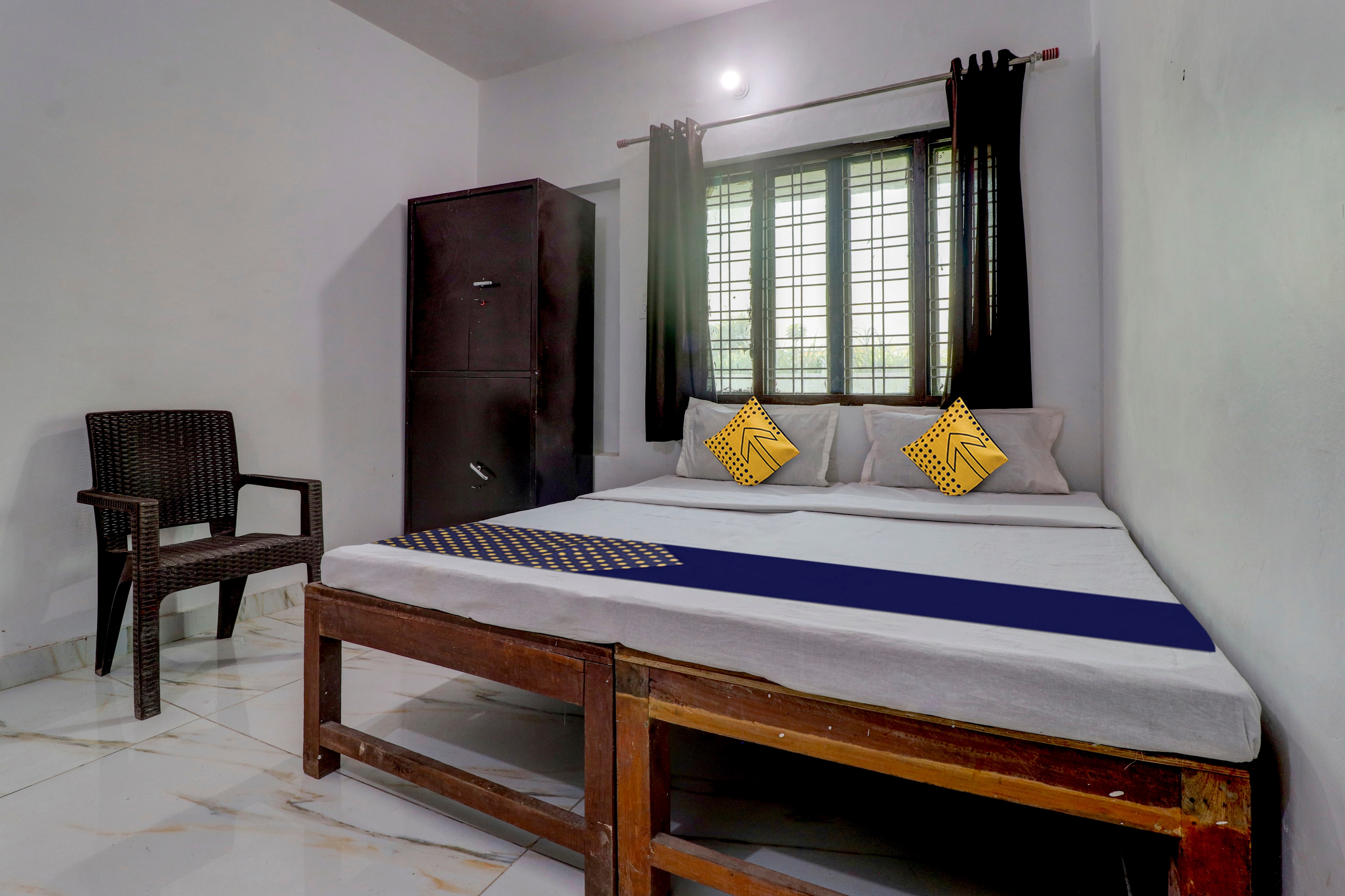 OYO Hotel Agastya Guest House, Home Dehradun, Book @ ₹874 - OYO
