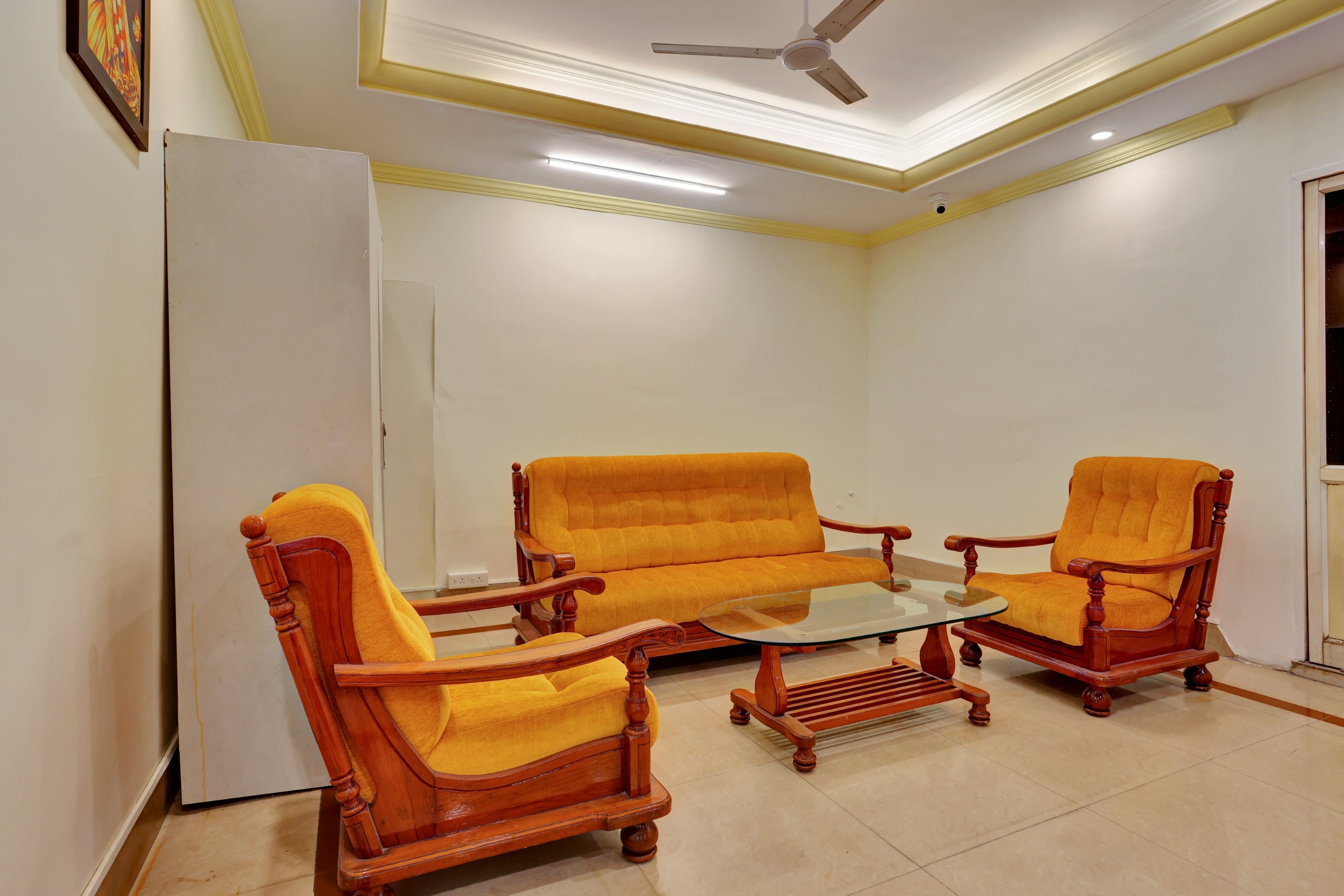 Hotel O MAJESTIC INN, Flagship Trivandrum, Book @ ₹659 - OYO