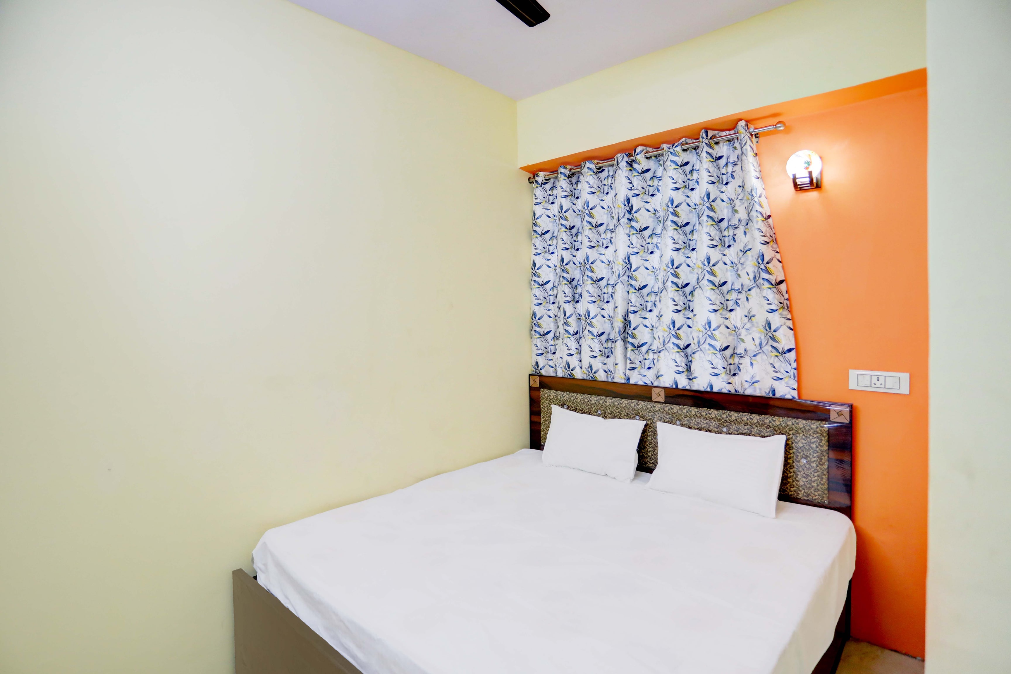 Sunshine Guest House, OYO Rooms Ghaziabad, Book @ ₹684 - OYO