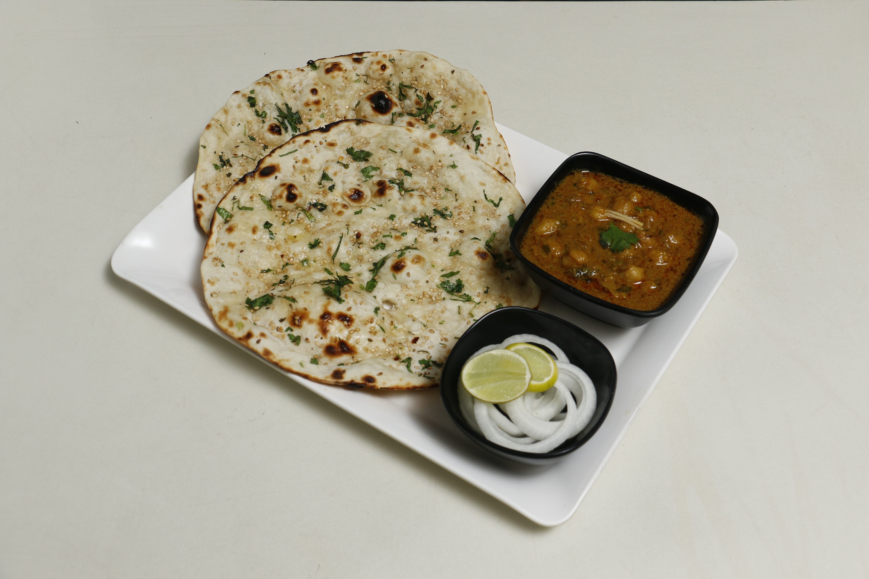 Hotel O Lake View Inn, Flagship Nainital, Book @ ₹771 - OYO