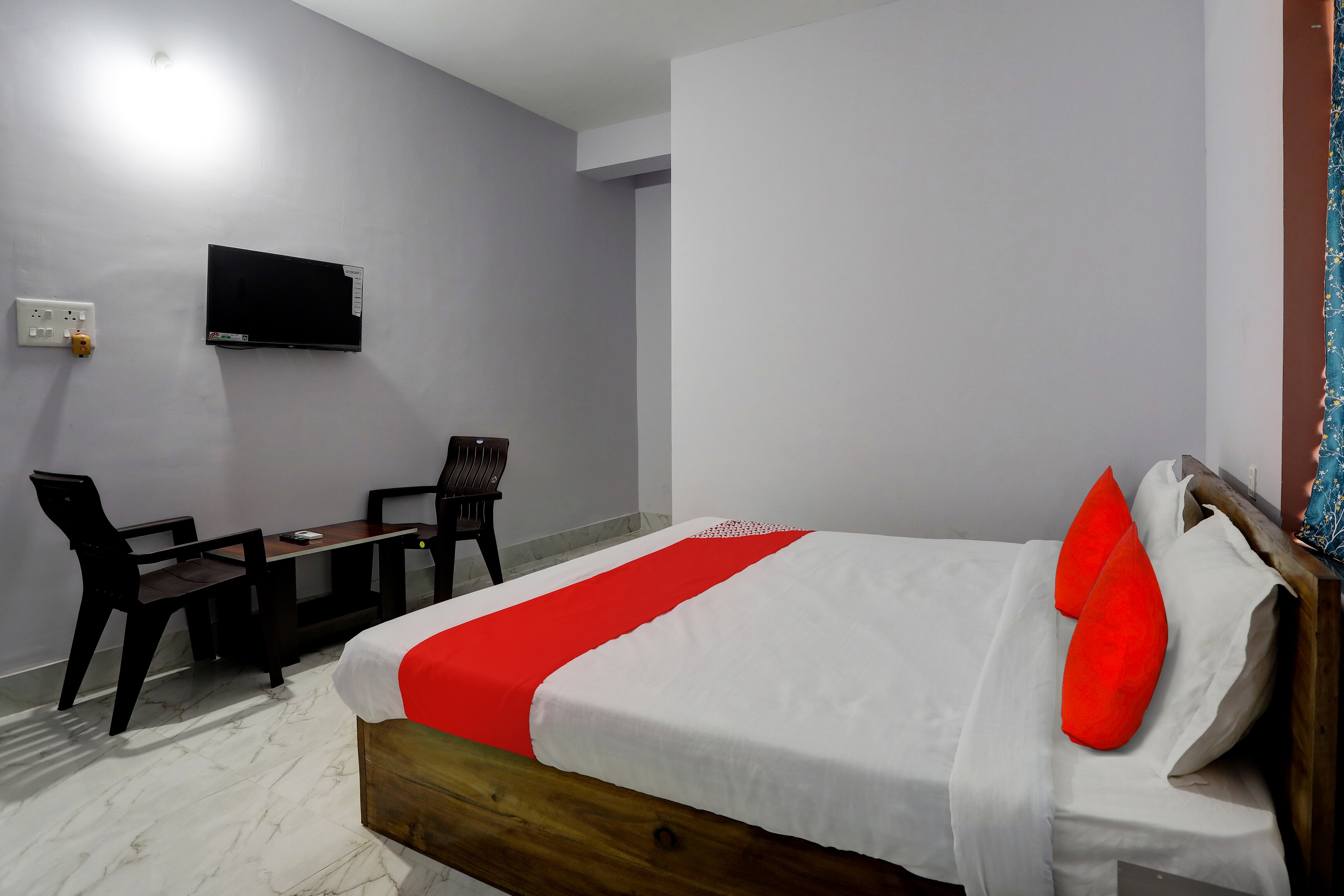 Hotel O Casa Midland, Flagship Bhubaneswar, Book @ ₹728 - OYO