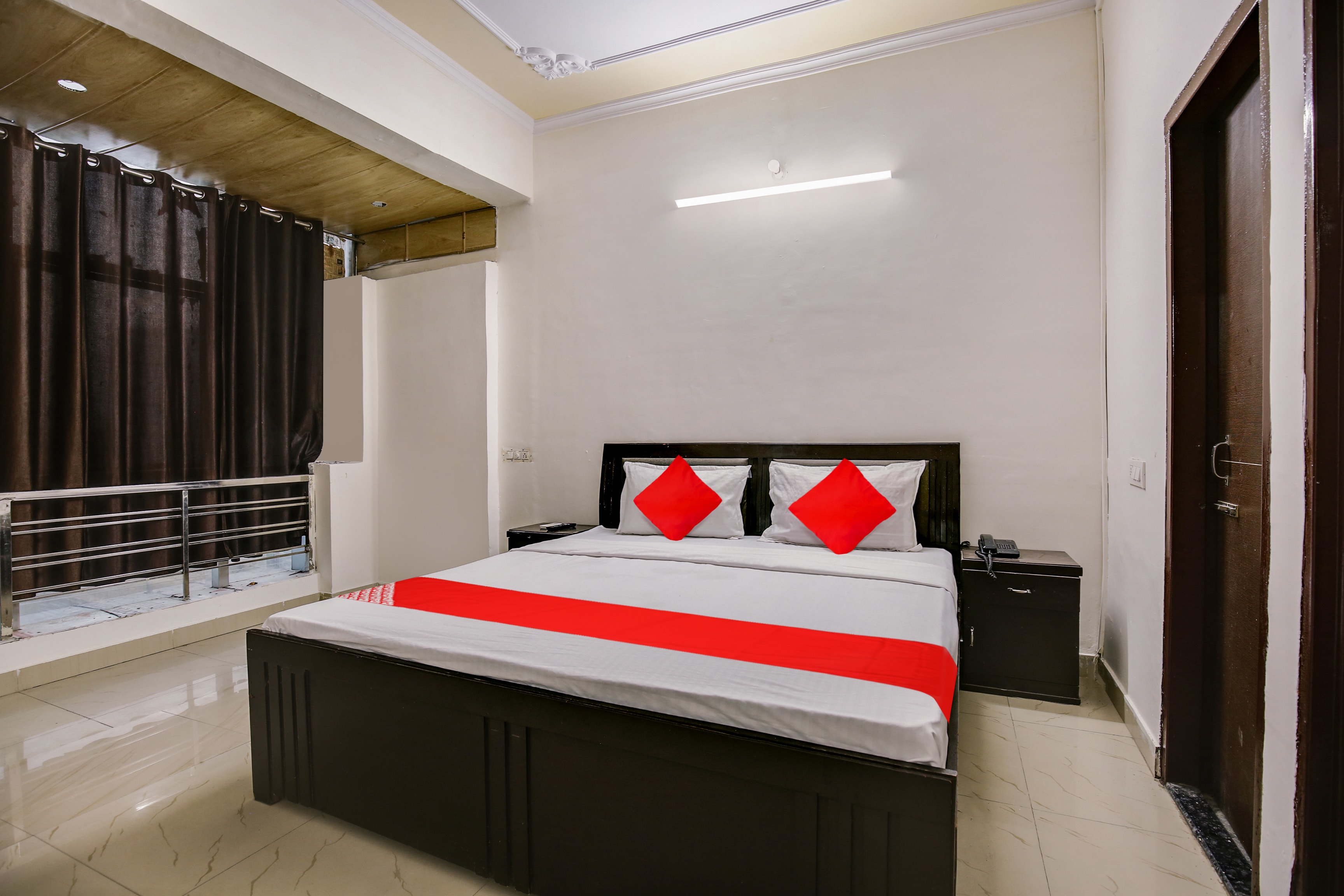 Hotel Rest Inn - 78, Flagship Chandigarh, Book @ ₹728 - OYO
