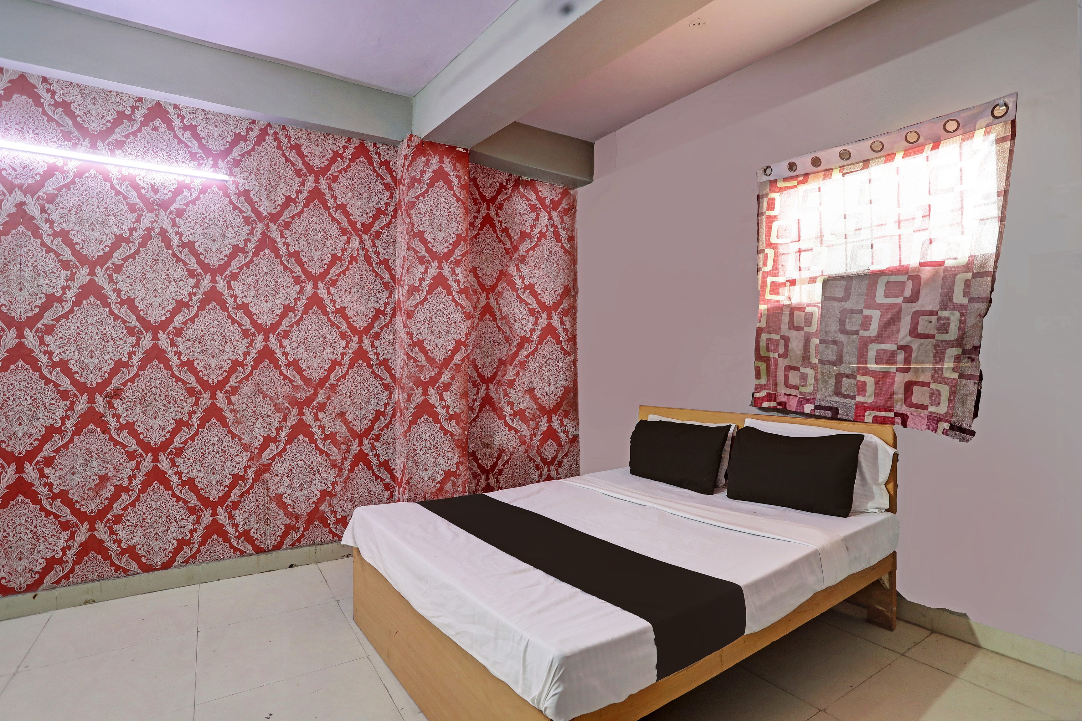 Hotel O Y Jack residency, Flagship Noida, Book @ ₹684 - OYO