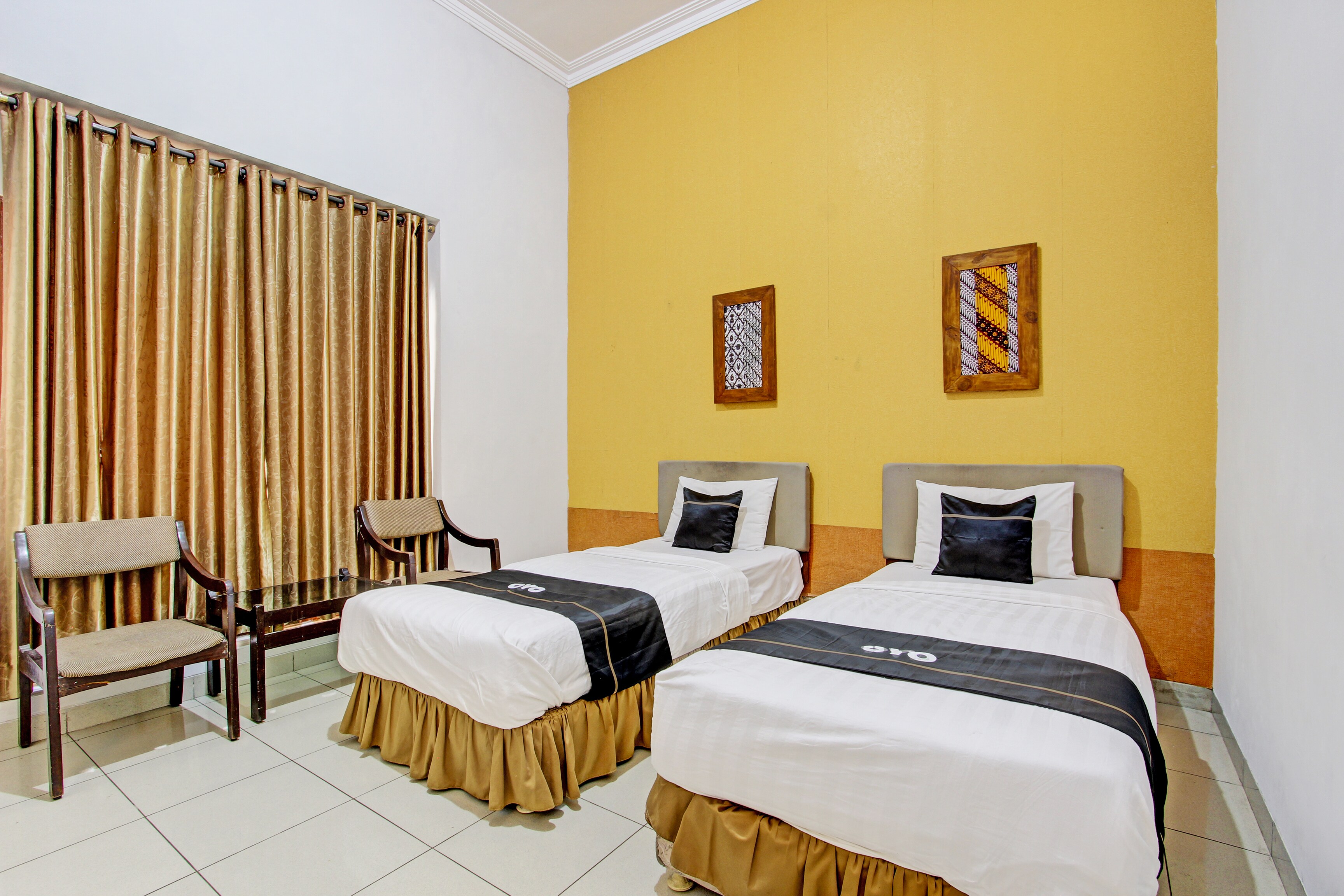 Super OYO Capital O 93240 Candra Dewi Hotel, Capital O Yogyakarta, Book @ Rp166875 - OYO