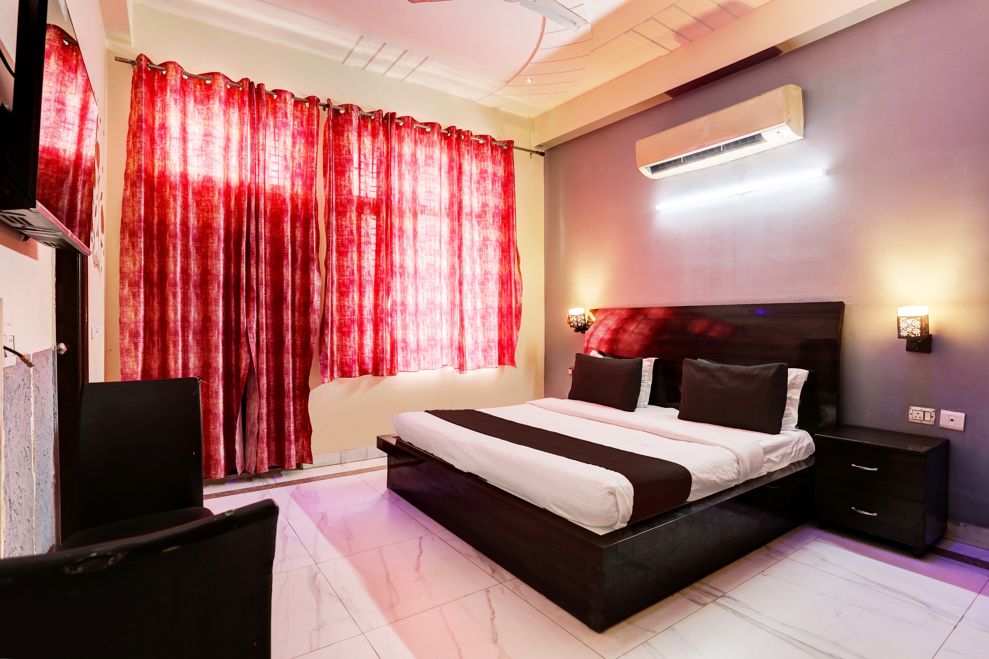 OYO Hotels in Gurgaon with 𝗙𝗥𝗘𝗘 𝗖𝗮𝗻𝗰𝗲𝗹𝗹𝗮𝘁𝗶𝗼𝗻
