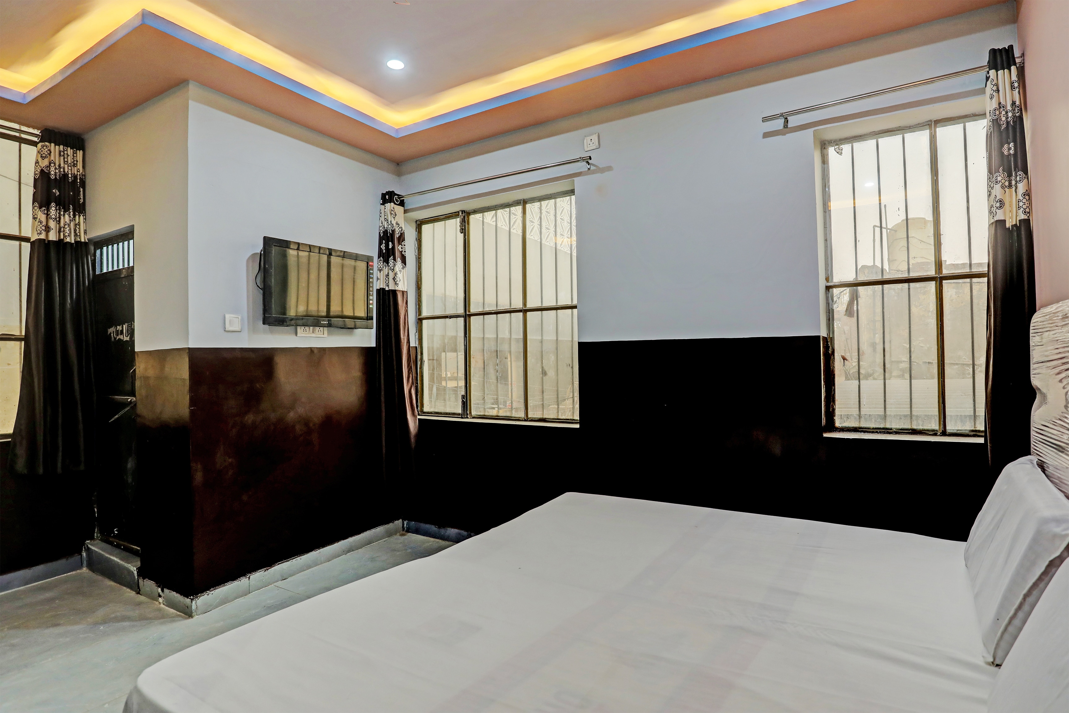 Hotel O Dream Shine Guest House, Flagship Delhi, Book @ ₹728 - OYO