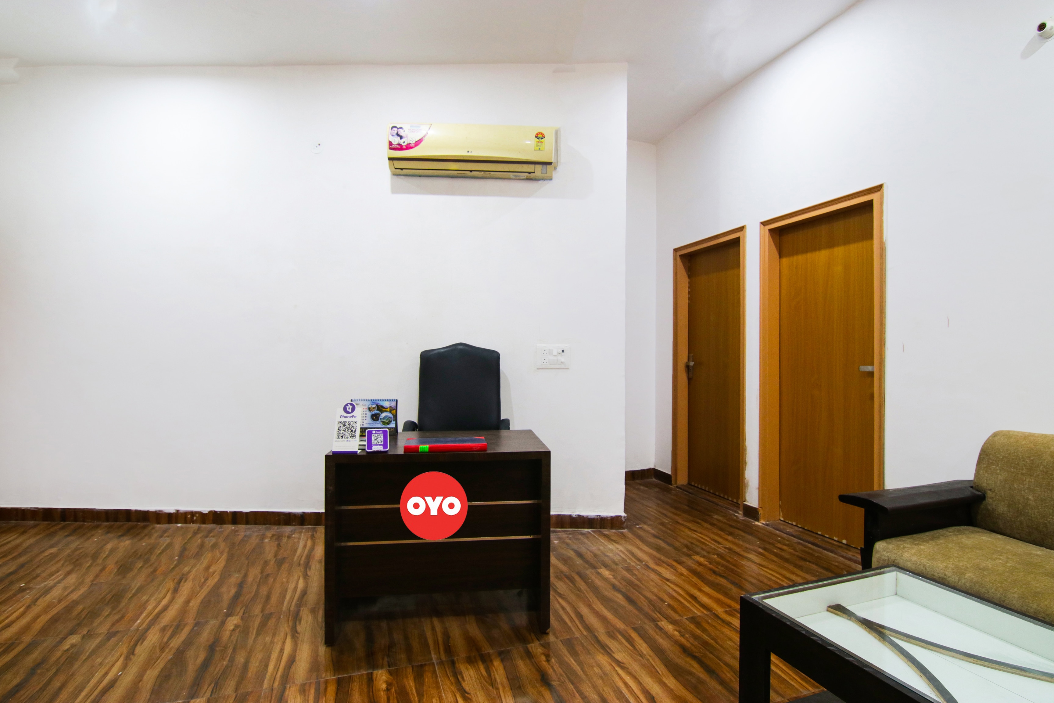 Hotel O GrooveWave Hotel, Flagship Faridabad, Book @ ₹685 - OYO
