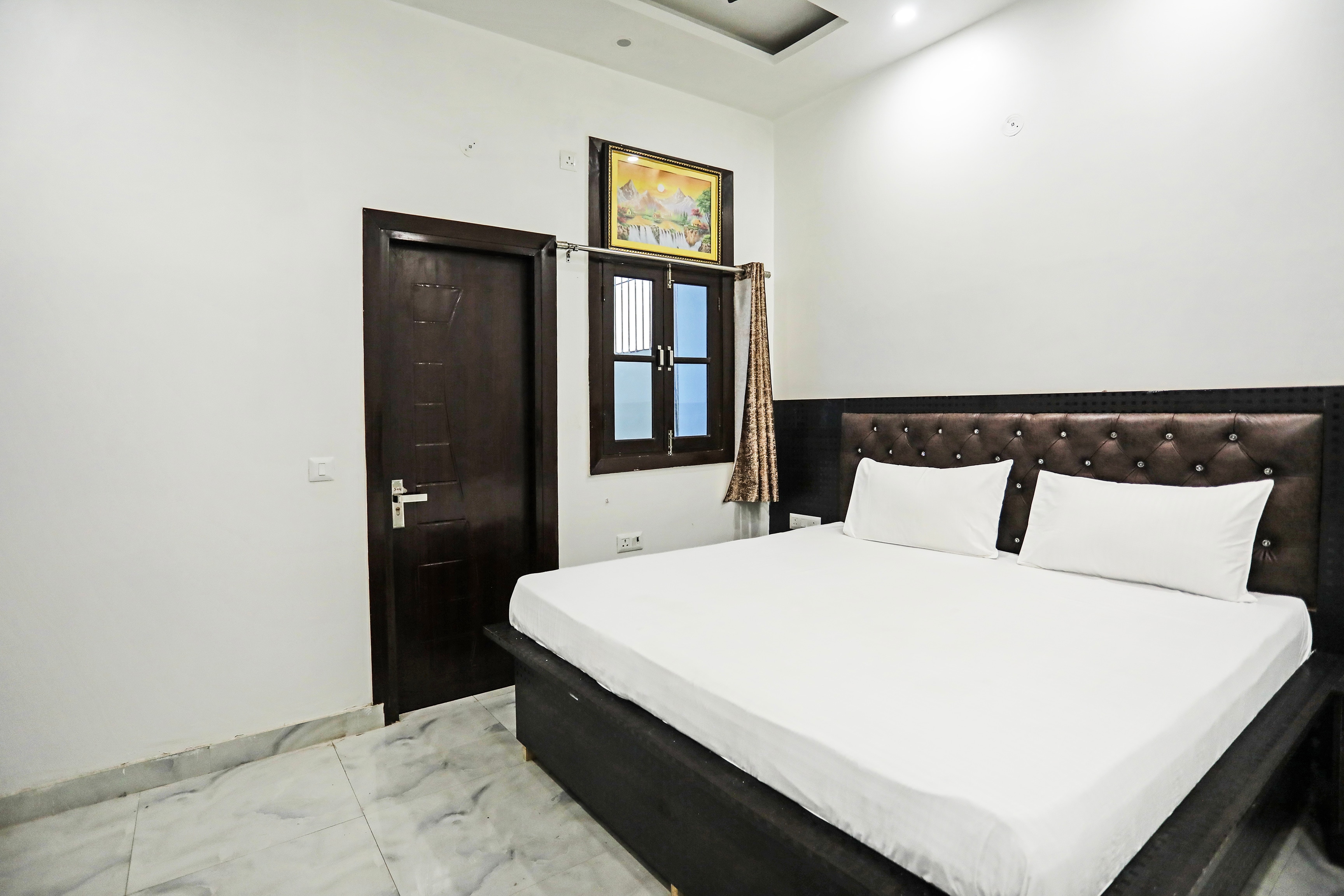 Hotel O A.V Residency, Home Ghaziabad, Book @ ₹882 - OYO