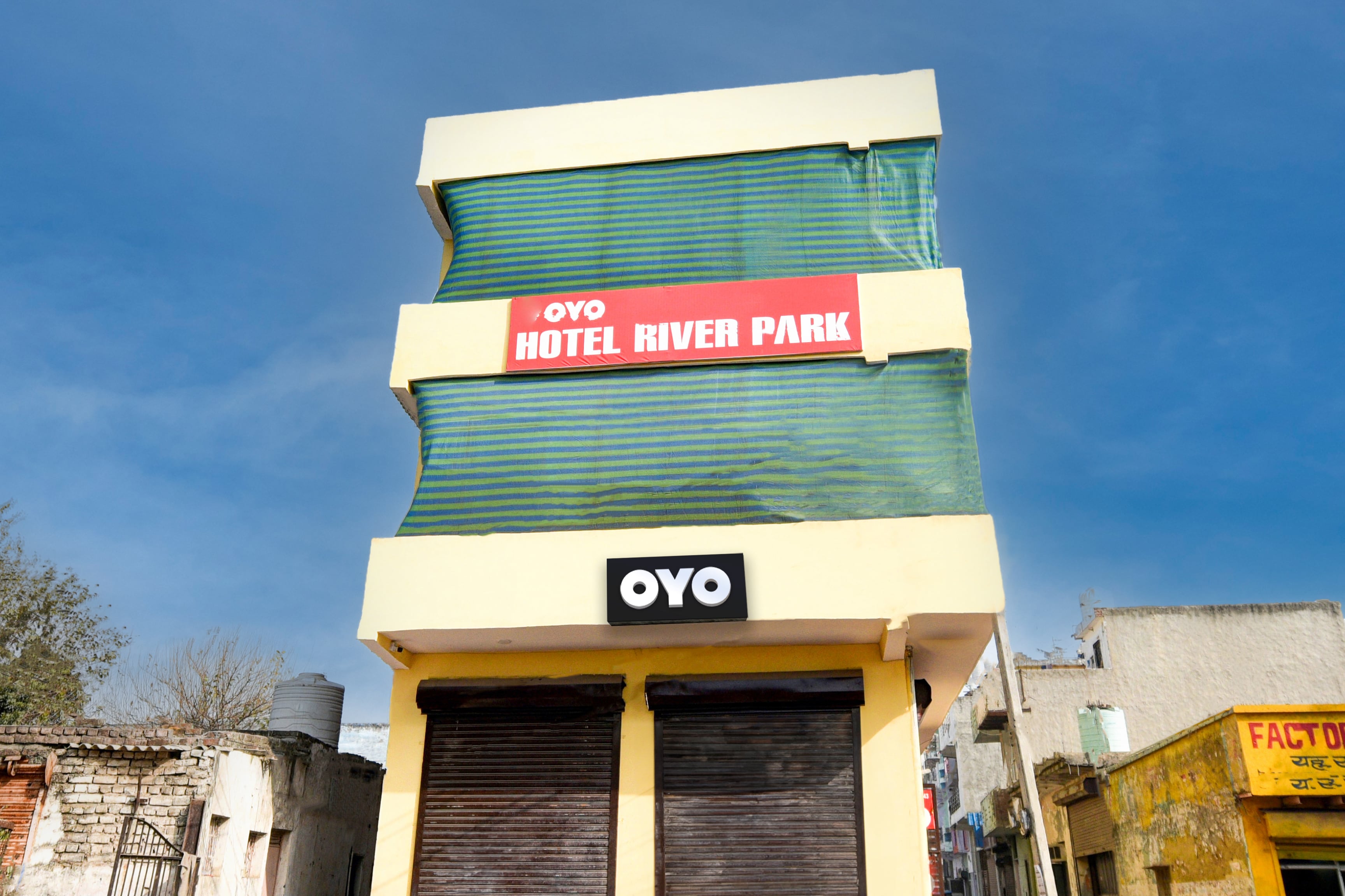 Live on FAR815, Flagship Faridabad, Book @ ₹726 - OYO