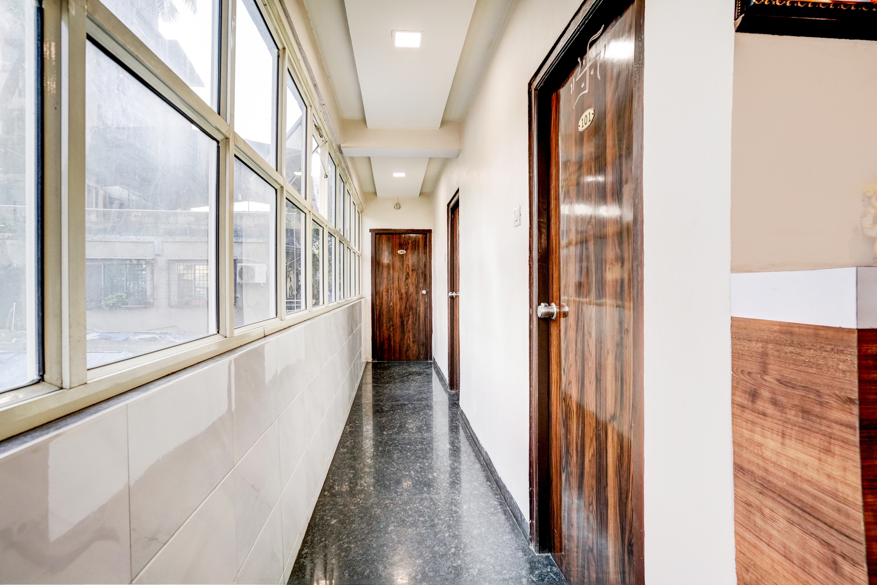 Hotel O Mood Lodging & Boarding, Flagship Mumbai, Book @ ₹1114 - OYO