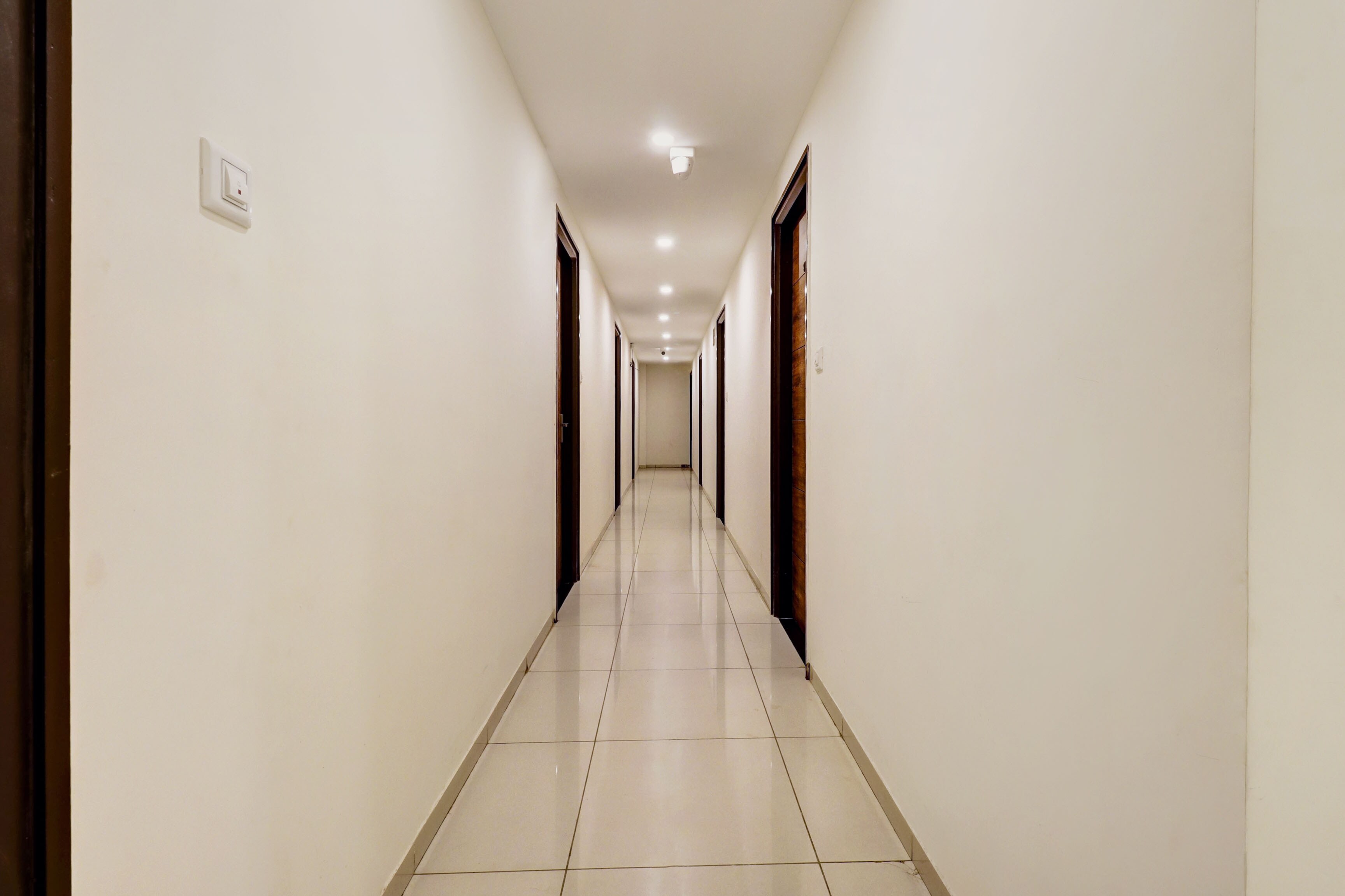 Dream Comforts Lodging & Boarding, Flagship Bangalore, Book @ ₹934 - OYO