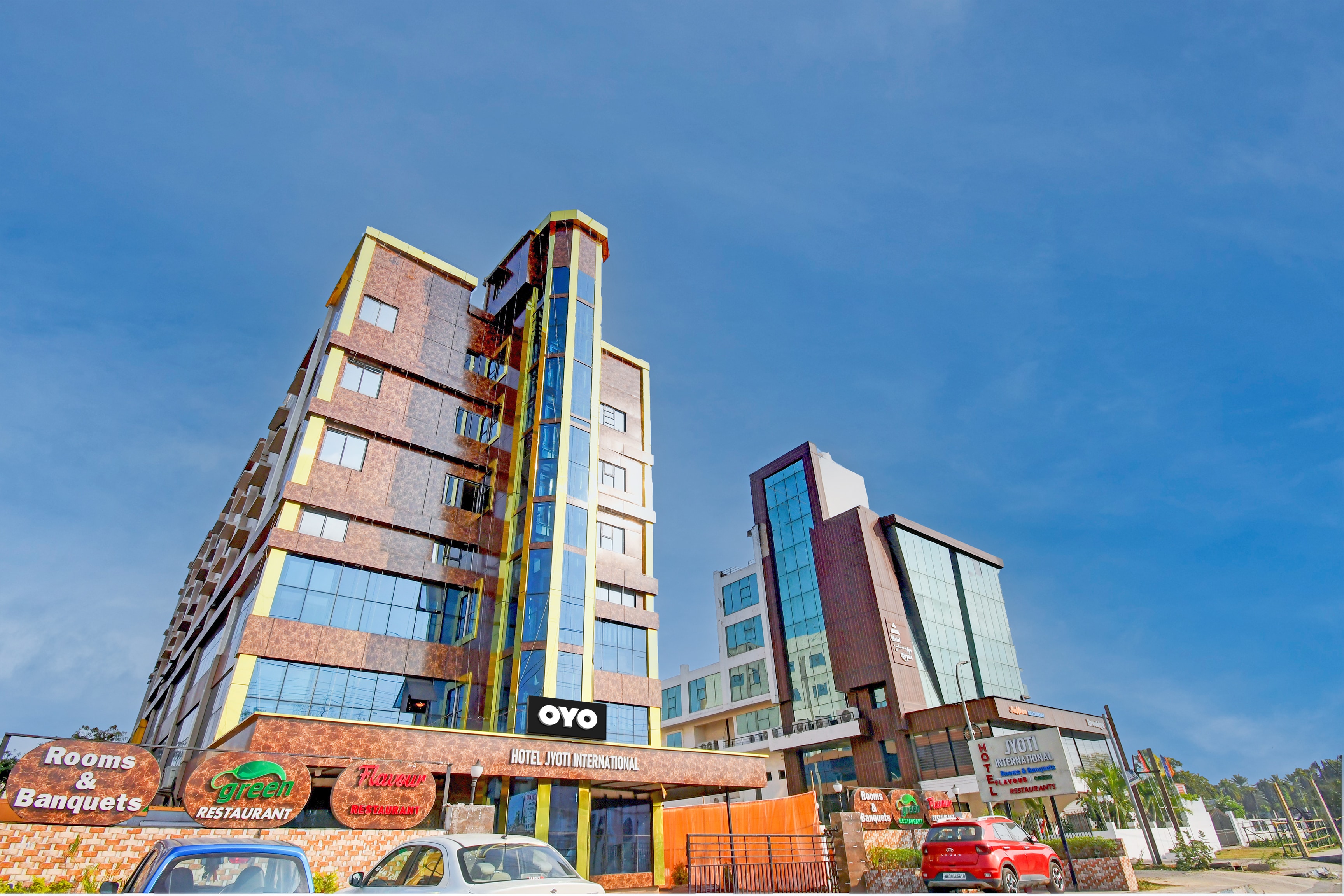 Super Collection O Flavour, Collection O Asansol, Book @ ₹2447 - OYO