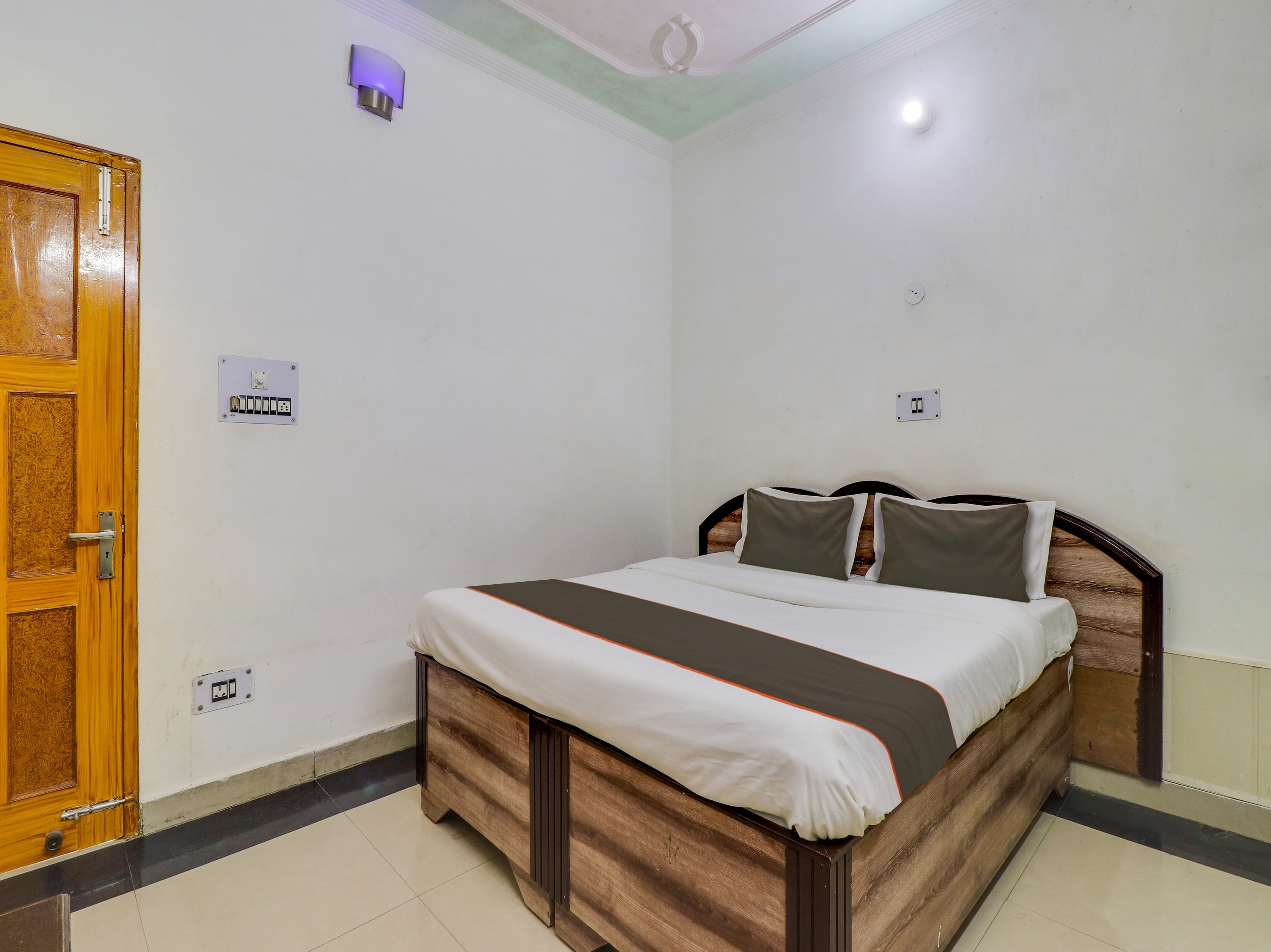 Hotels in Rishikesh: Best Budget Rishikesh Hotels from ₹1730