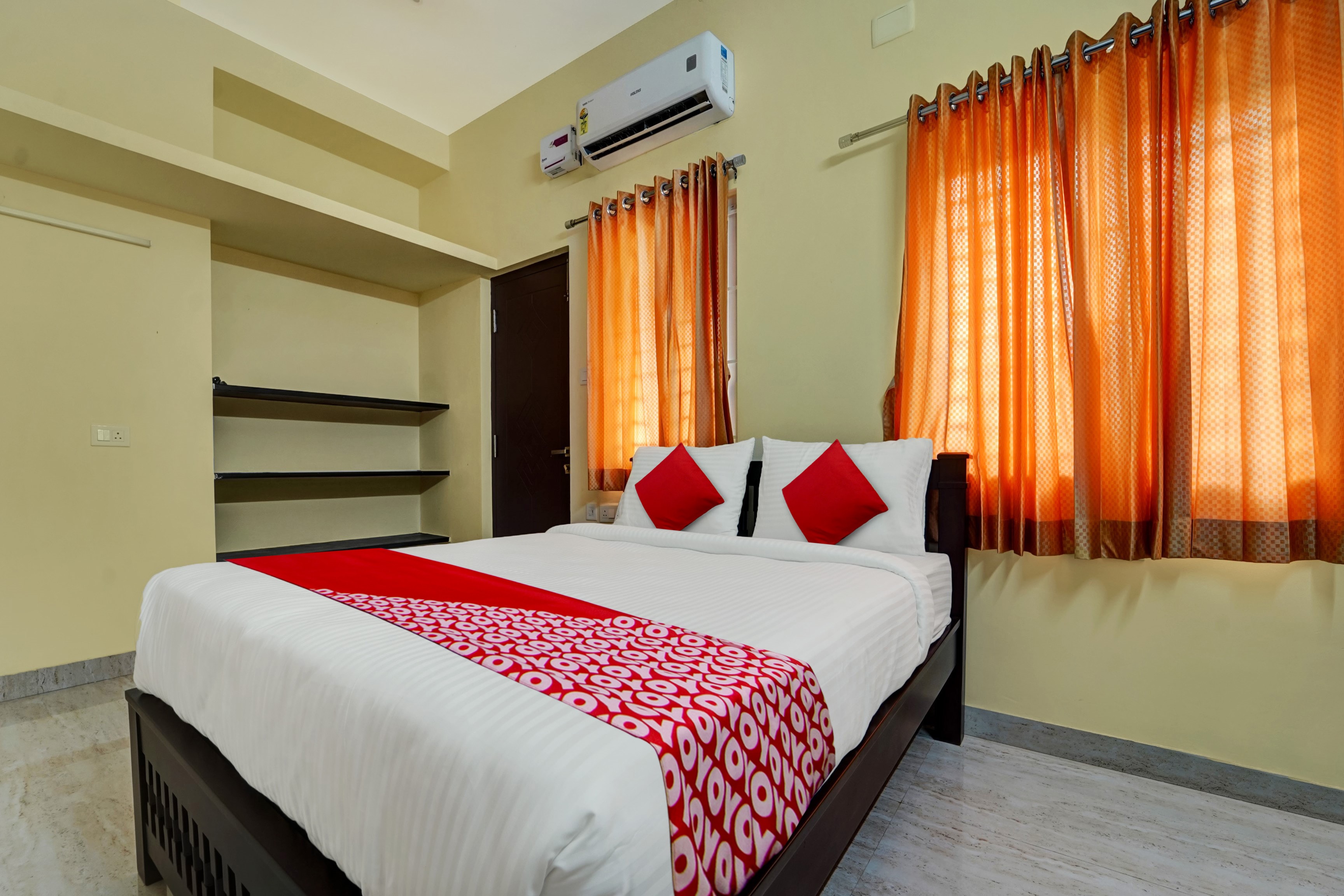 OYO 820812 Motel Magic, Flagship Coimbatore, Book @ ₹1353 - OYO