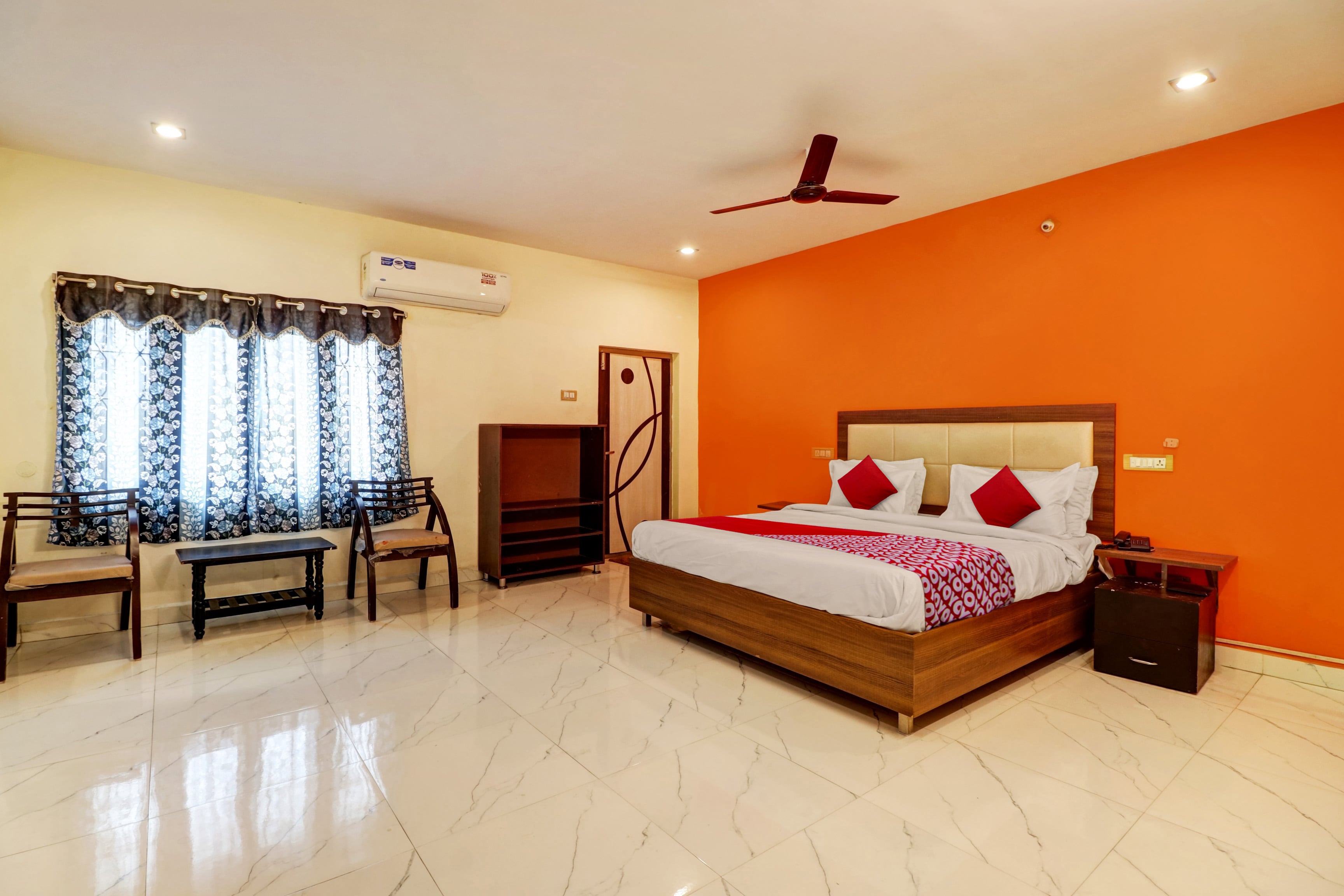 Hotel O Happy Grand Hotel, Flagship Vijayawada, Book @ ₹1124 - OYO