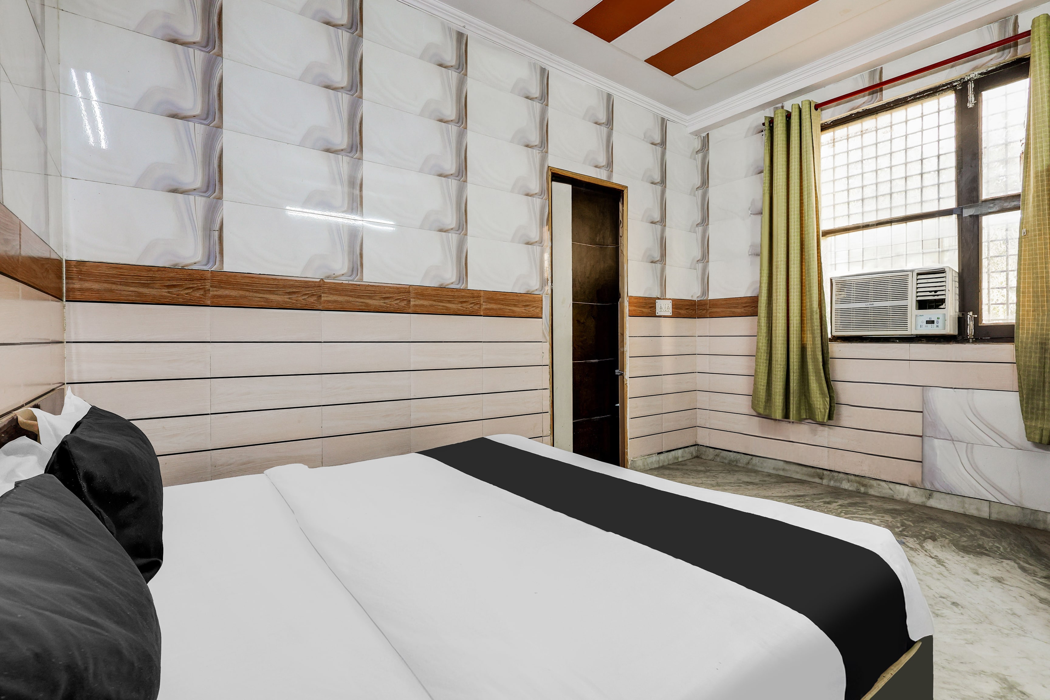 Hotel O Park View, Flagship Delhi, Book @ ₹882 - OYO