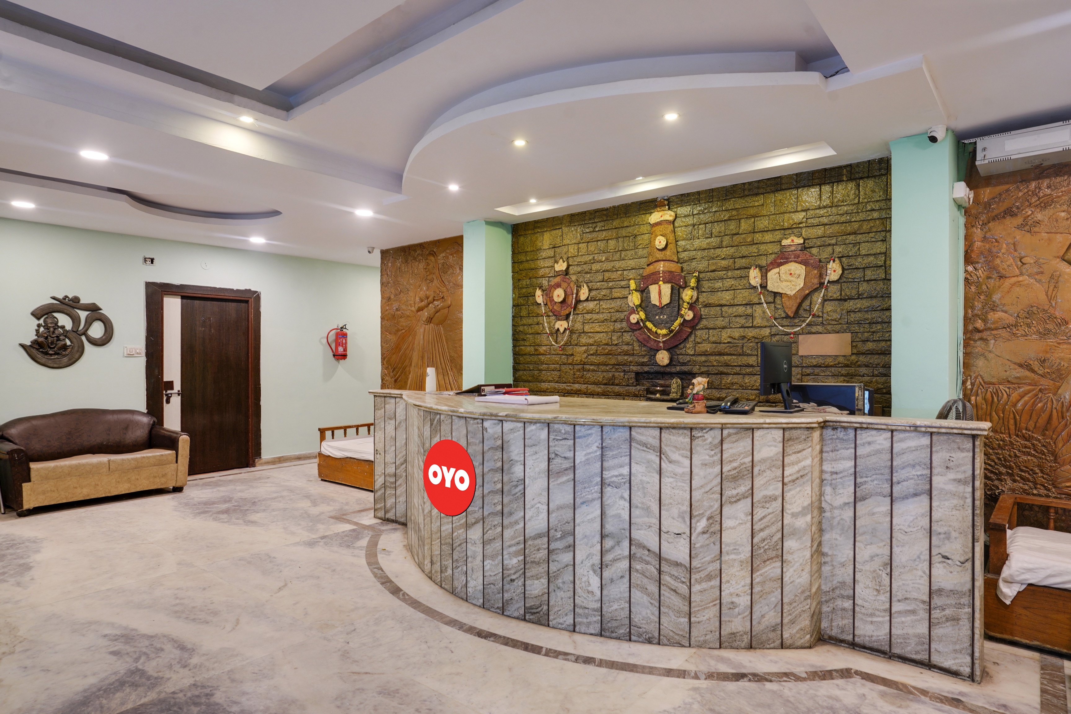 Hotel O SREE SIMRAN PALACE, Flagship Hyderabad, Book @ ₹716 - OYO