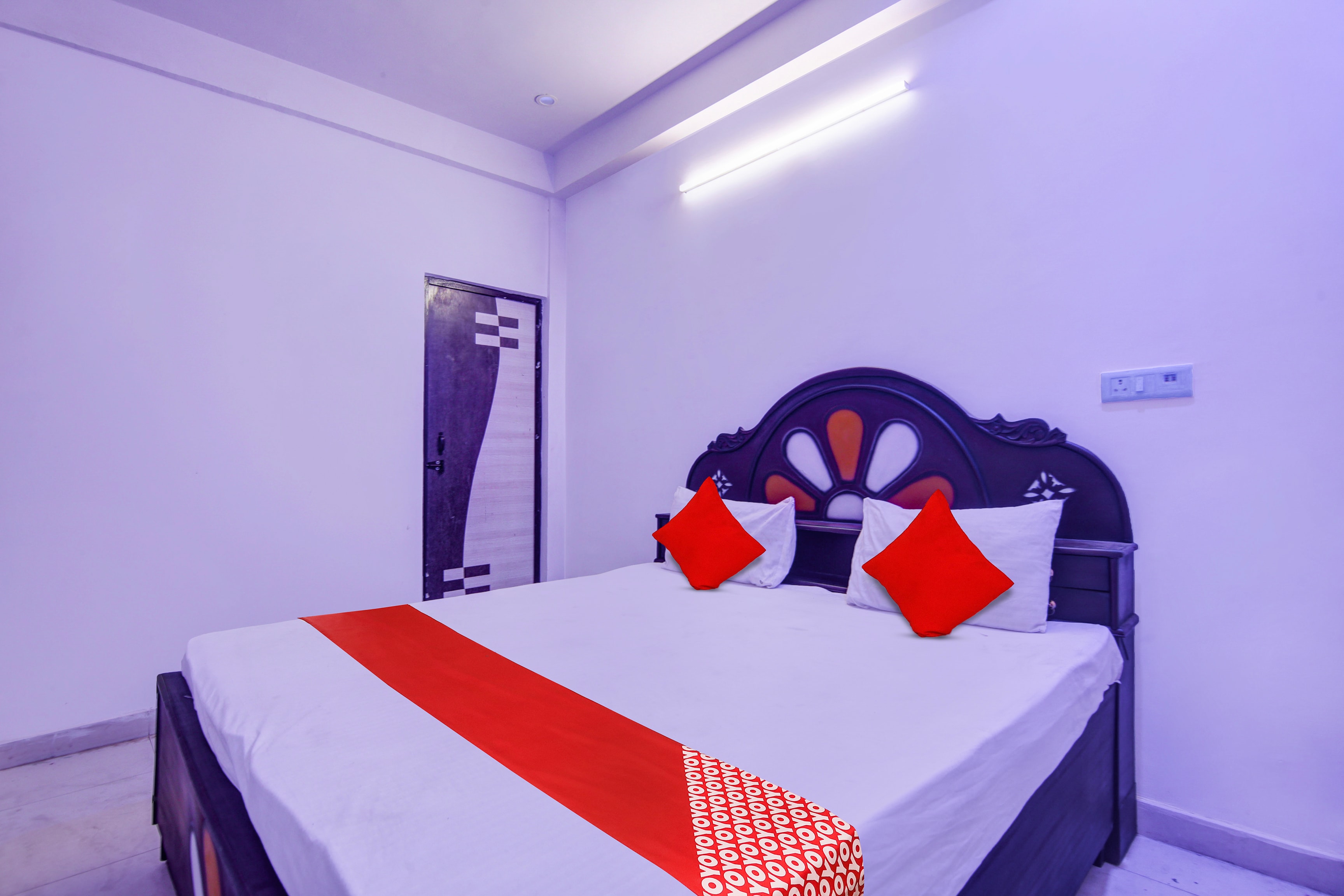 OYO Stay Home, Flagship Delhi, Book @ ₹728 - OYO