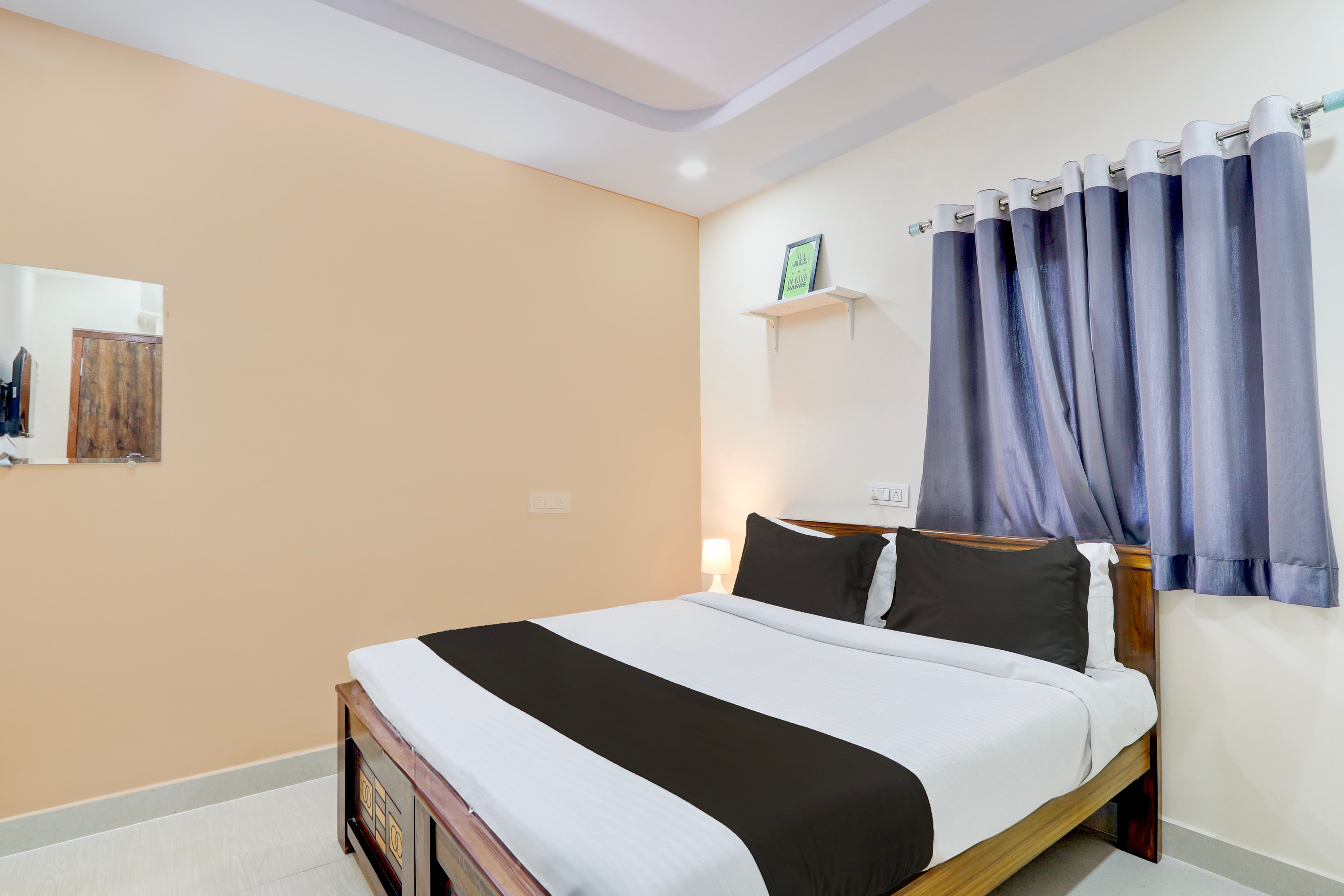 Super Collection O Sri Balaji Luxury rooms, Collection O Hyderabad ...