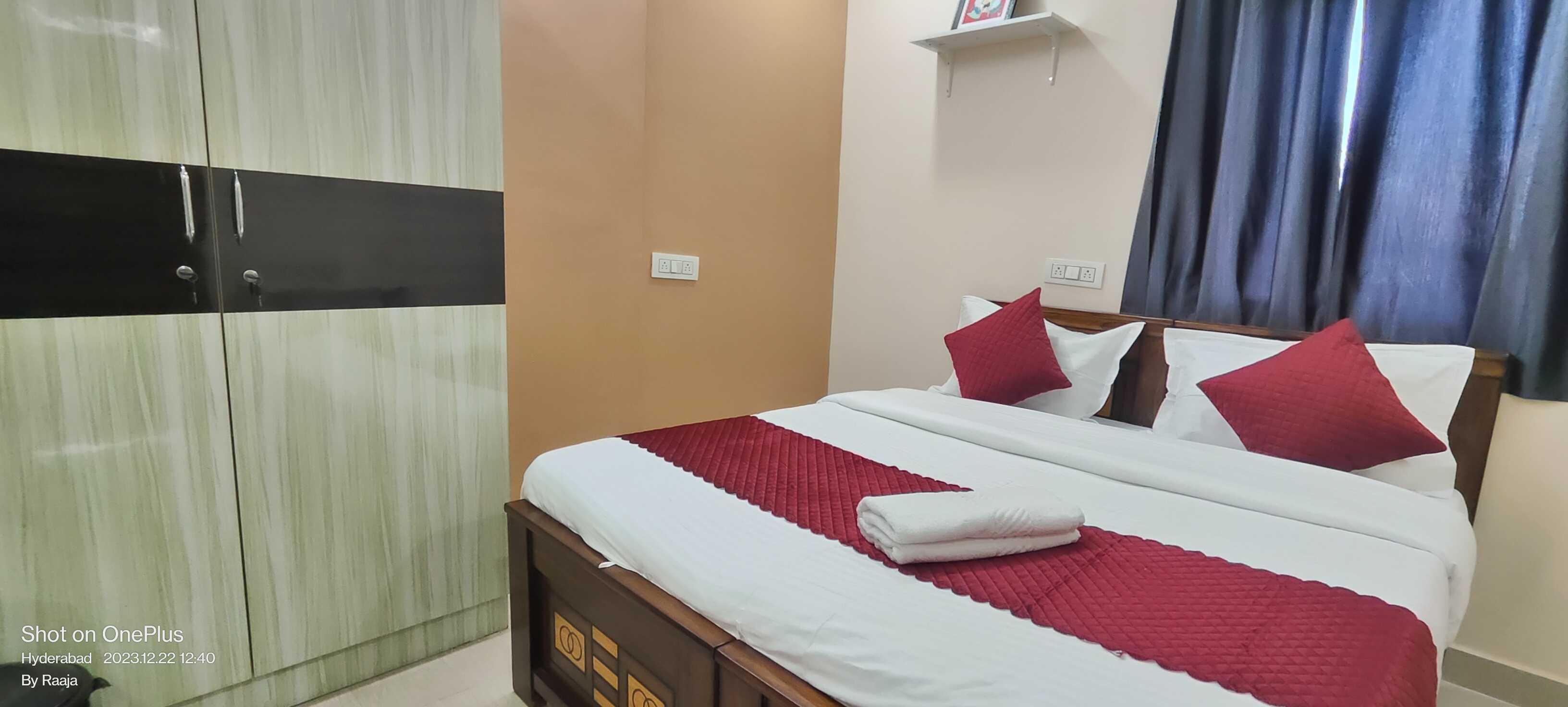 Super OYO Collection O Sri Balaji Luxury rooms, Collection O Hyderabad ...