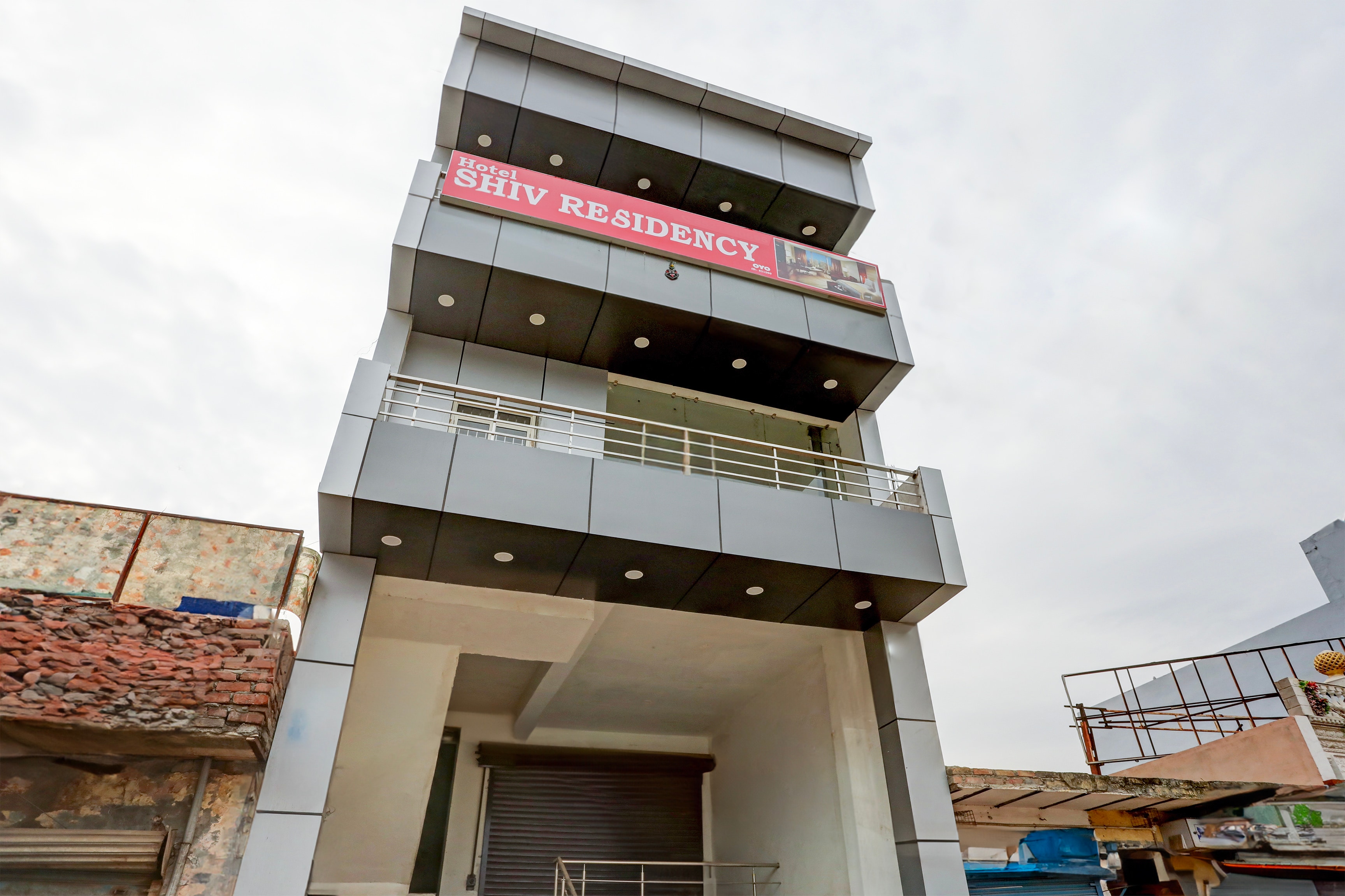 Hotel O Shiv Residency., Flagship Delhi, Book @ ₹736 - OYO