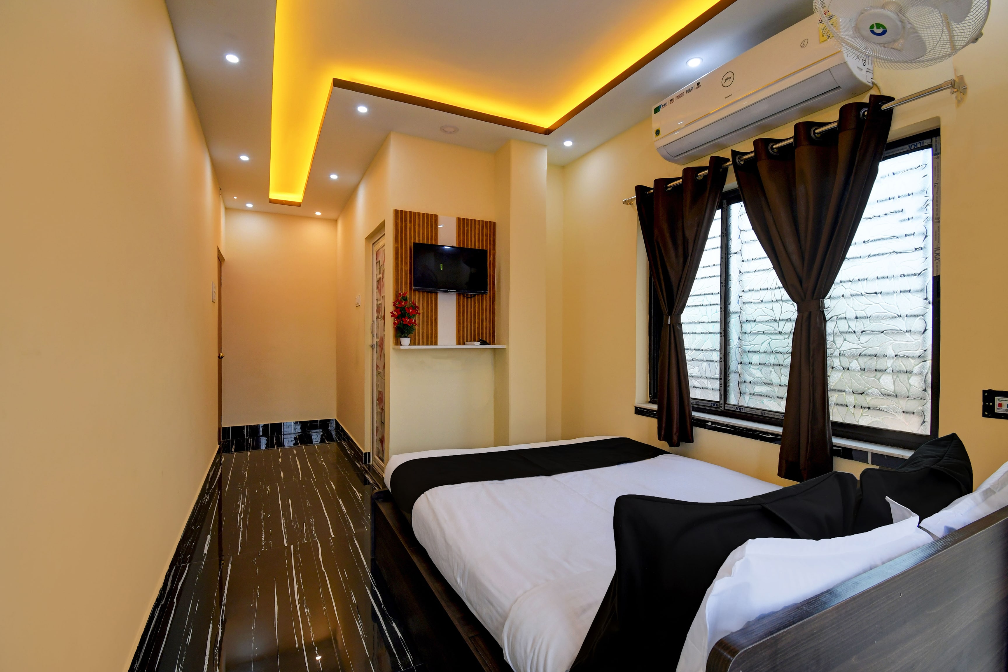 Hotel O Chilli Pepper Hotel and Restaurant, Flagship Kolkata, Book ...