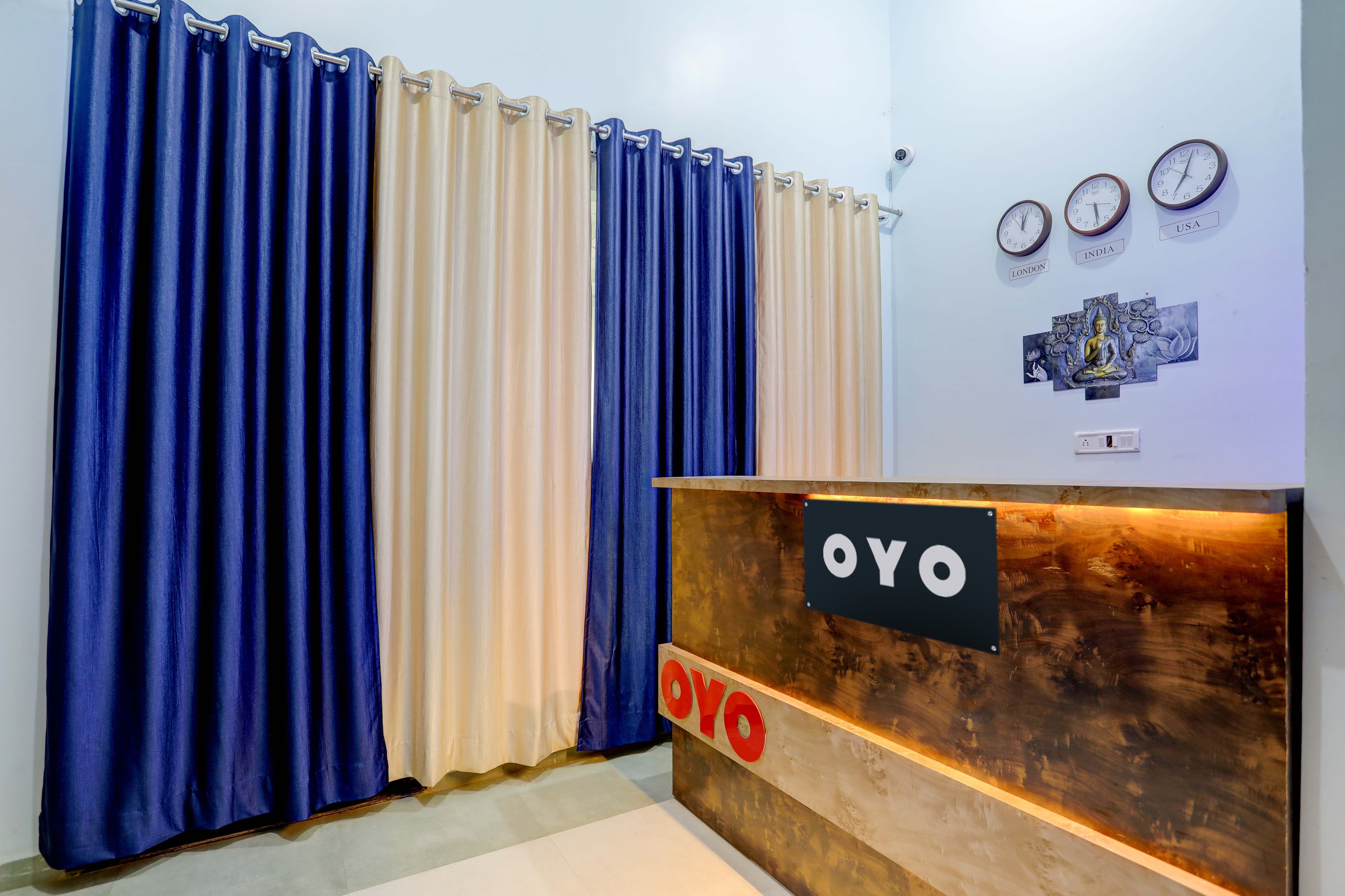 Hotel O by OYO Blue Moon, Home Bhilai, Book @ ₹1107 - OYO
