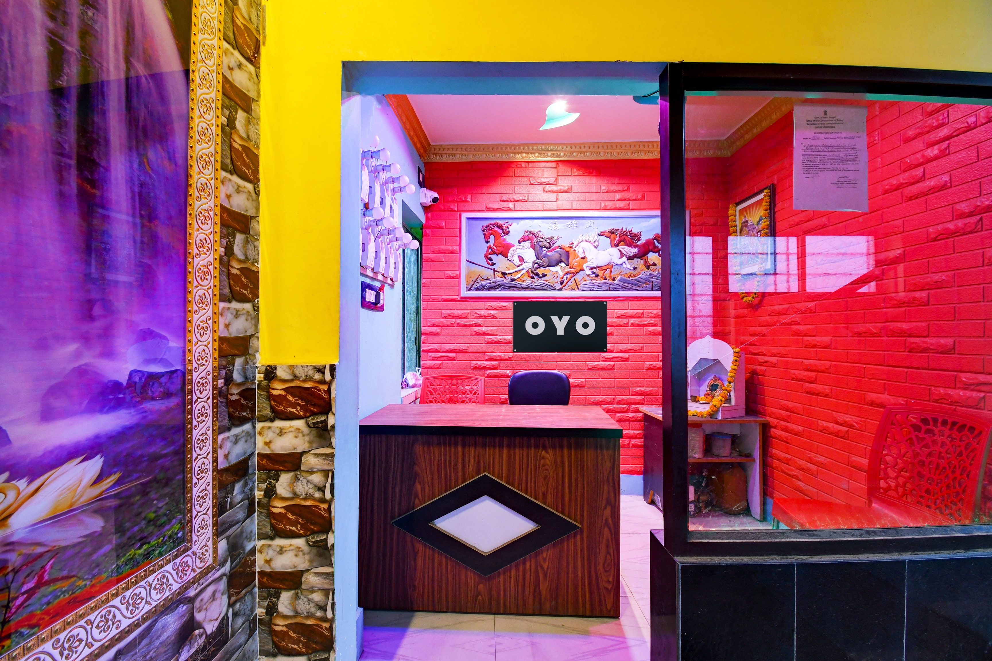 Hotel O MOTEL, Flagship Kolkata, Book @ ₹889 - OYO