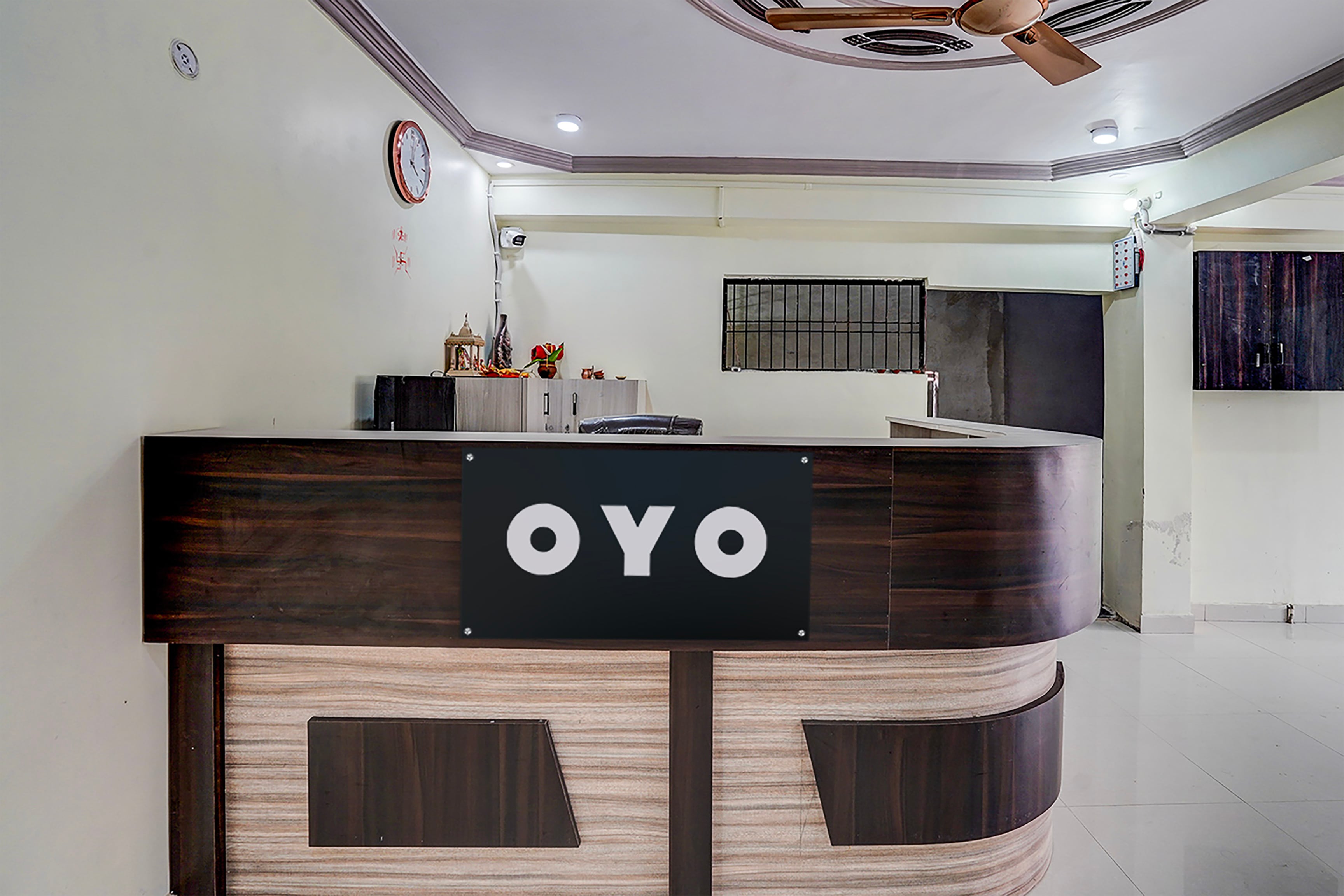 BUDGET IN, Flagship Kanpur, Book @ ₹684 - OYO